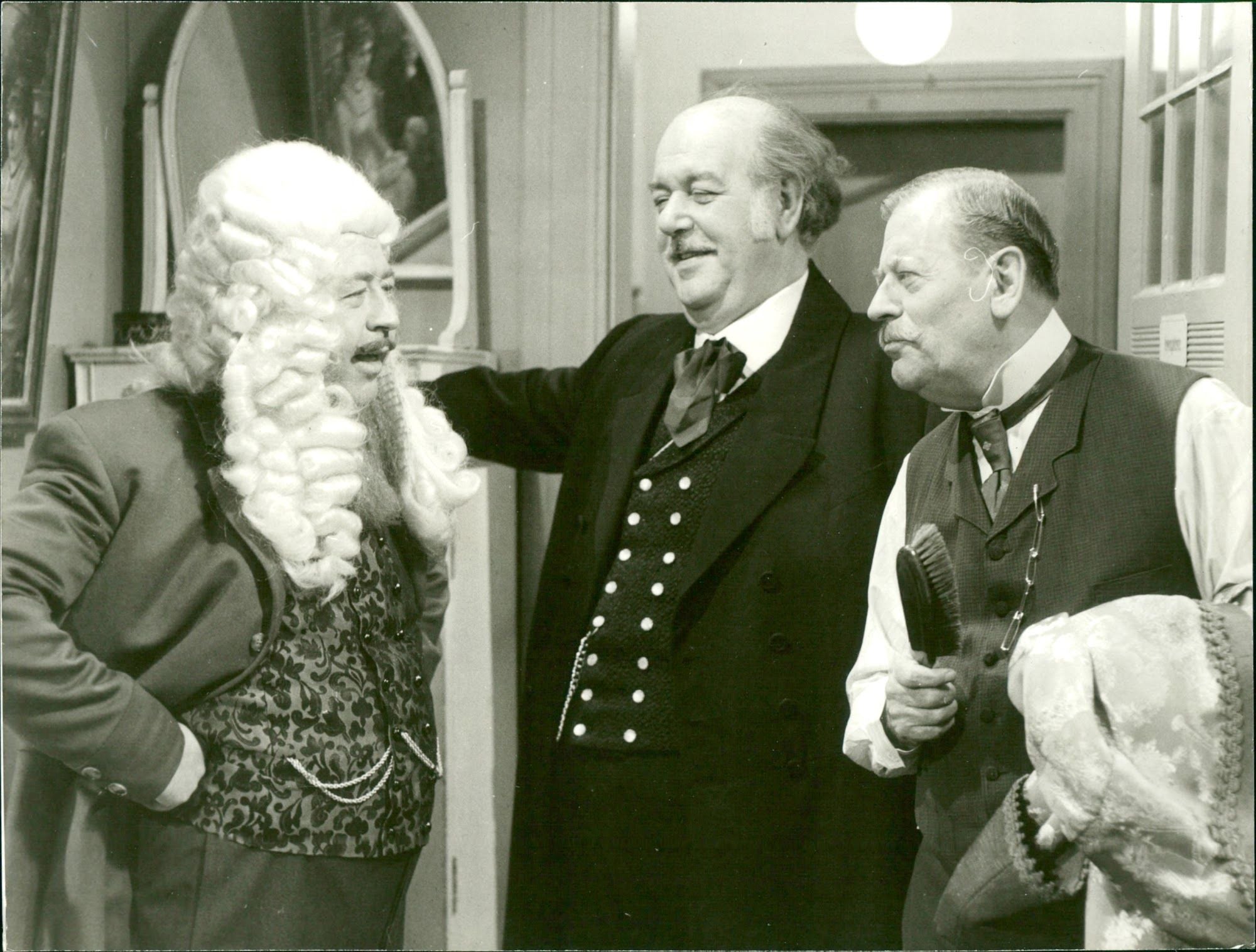 TREATER PRUSSIAN COURT ACTOR PURZMANN ERIC POHLMANN GRUMBLES AROUND