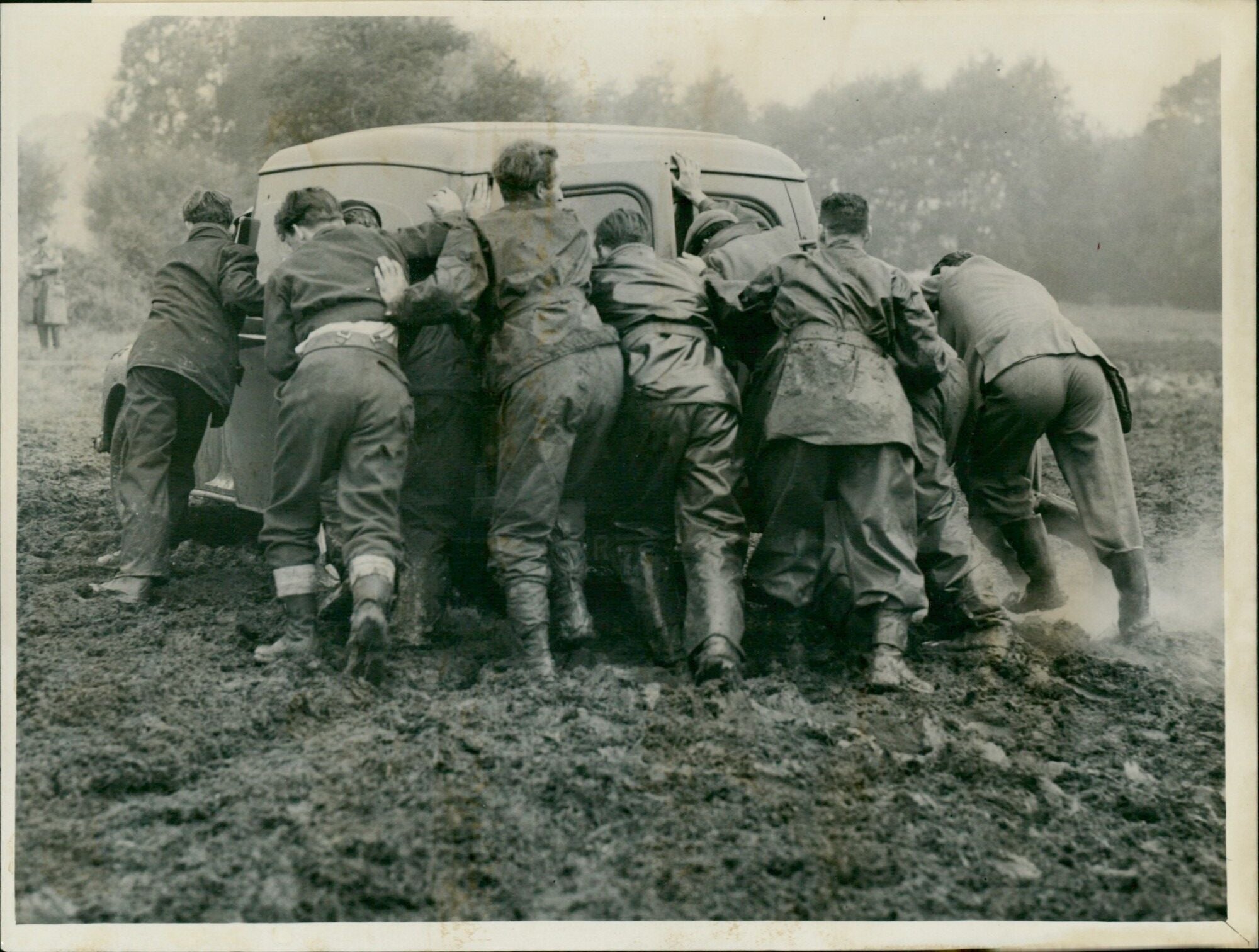 Oxford Ixion Motorcycle Club scramble - Vintage Photograph