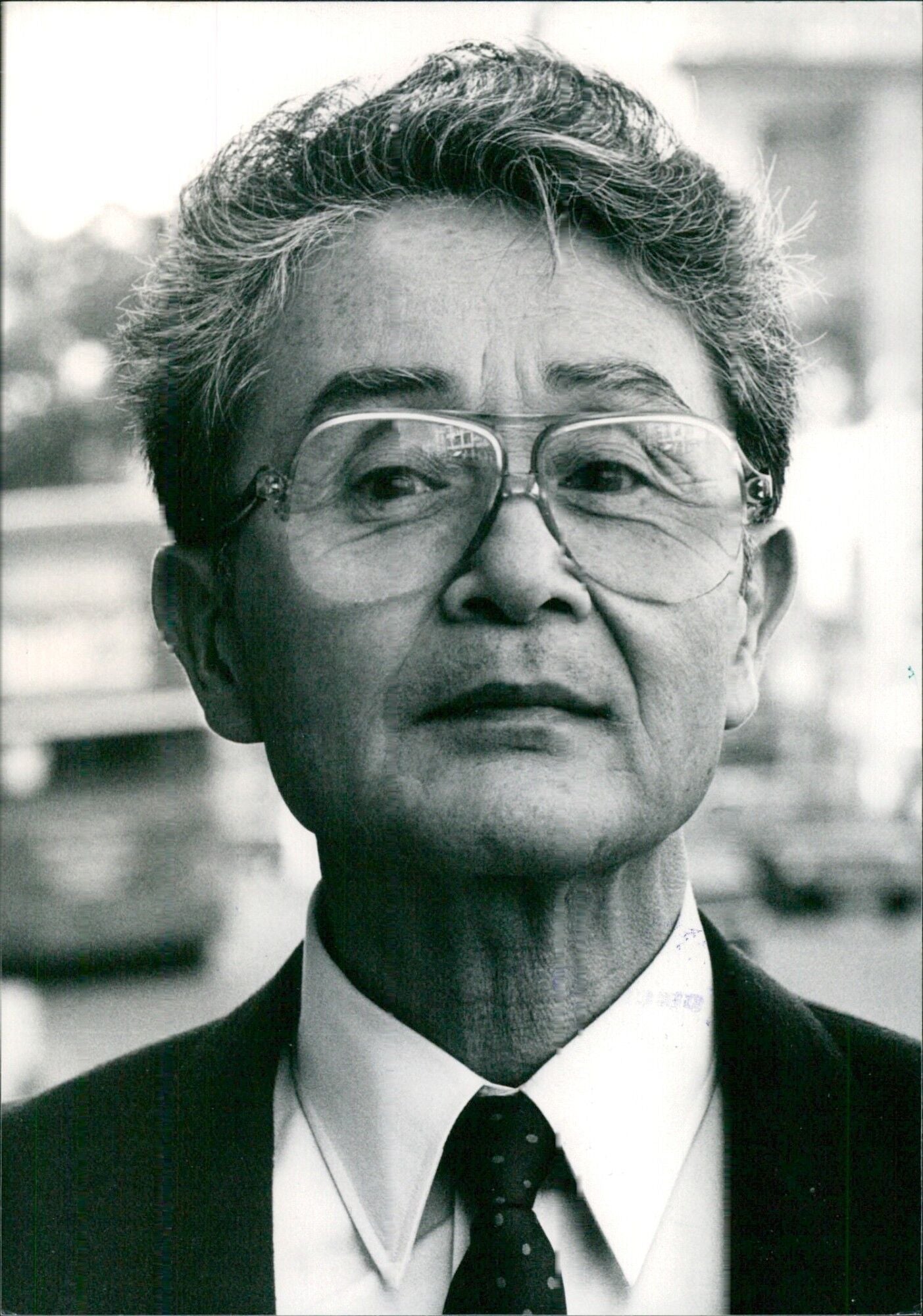 Dr. Thomas Noguchi, "Coroner to the Stars", performing autopsies on Ma