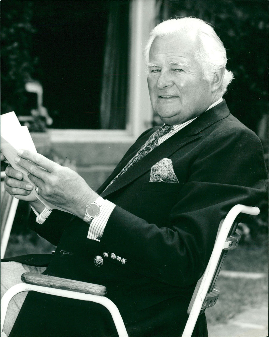 British actor Derek Bond starred in the thriller "The Quiet Woman: - V