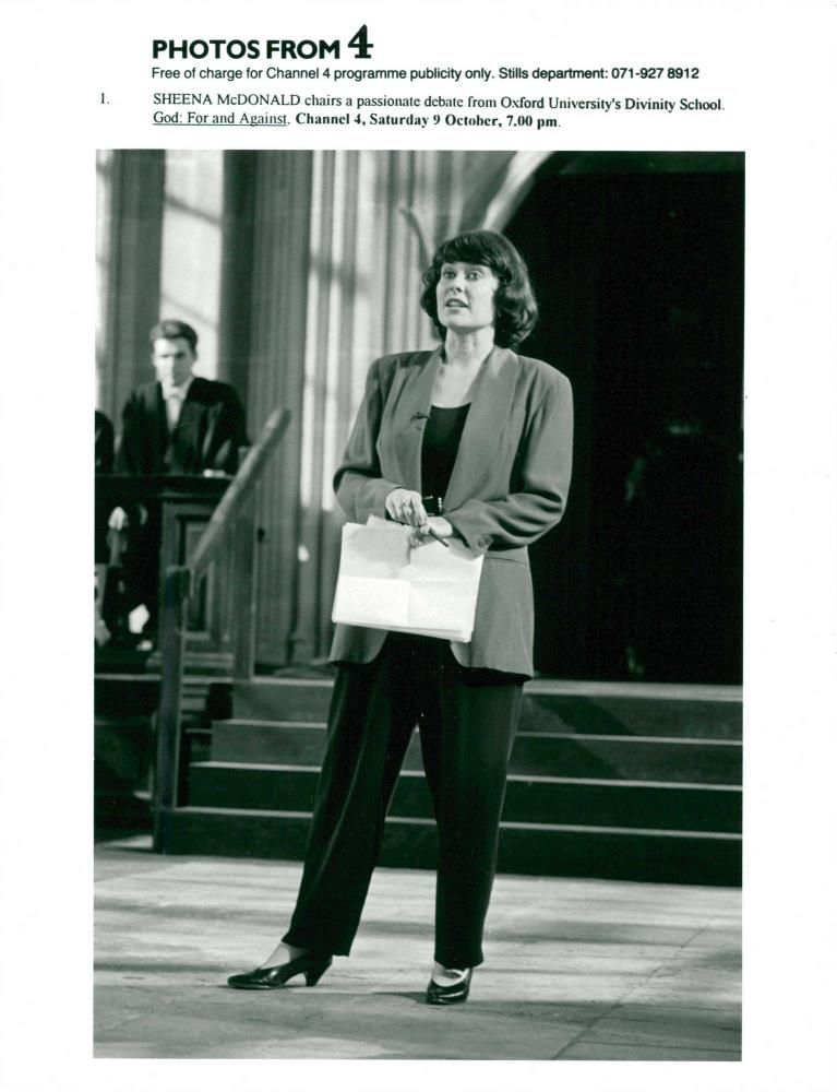 Sheena McDonald British journalist - Vintage Photograph