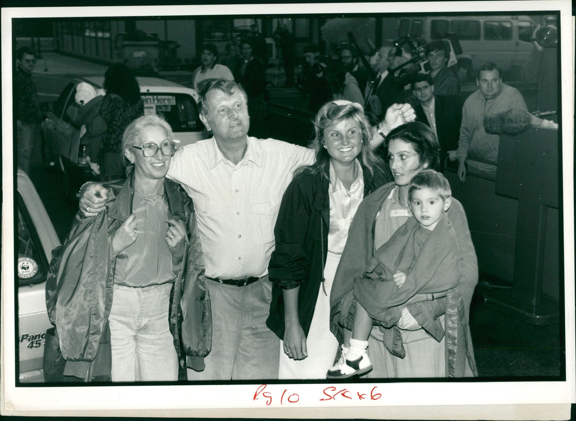 captain nash and his wife. - Vintage Photograph