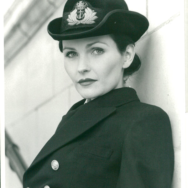 Fiona Fullerton The Charmer