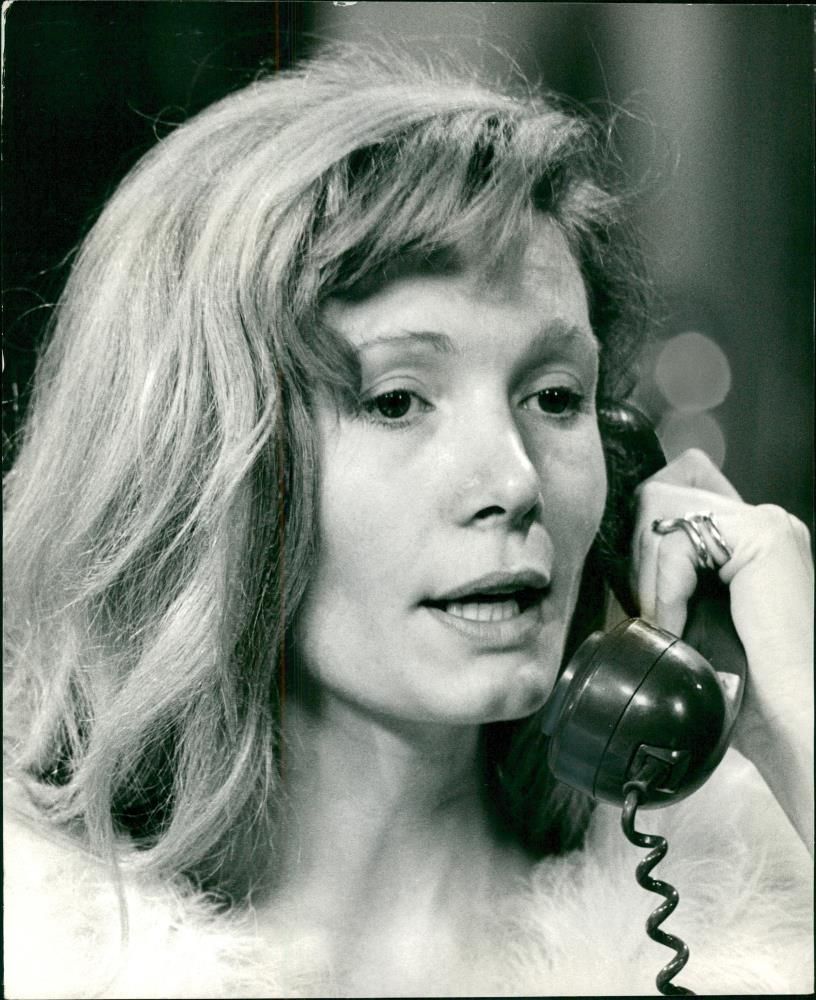 Ann Bell. - Vintage Photograph