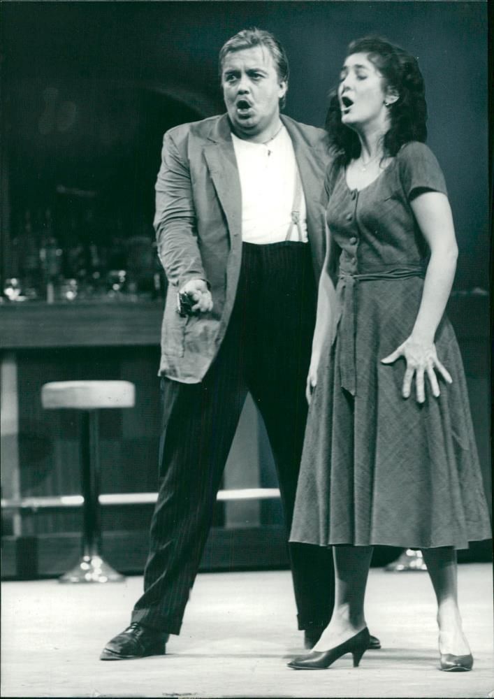 German Theater:John Rawnsley and marie Mclaughlin. - Vintage Photograp