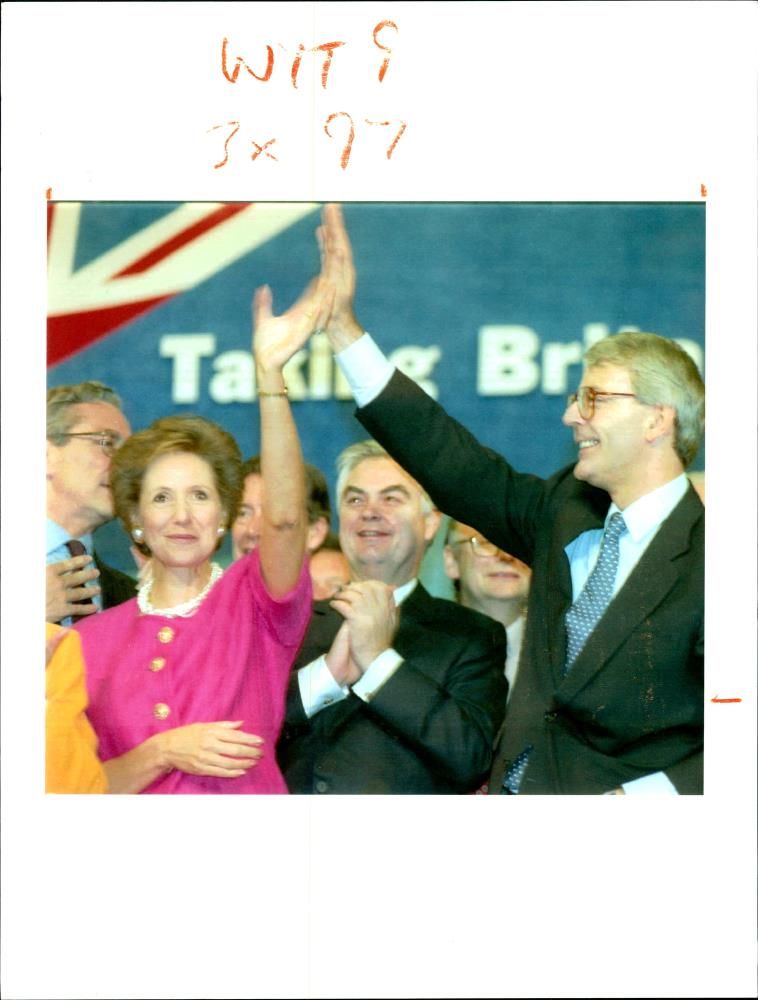 Norma Christina Elizabeth Major with her husband. - Vintage Photograph