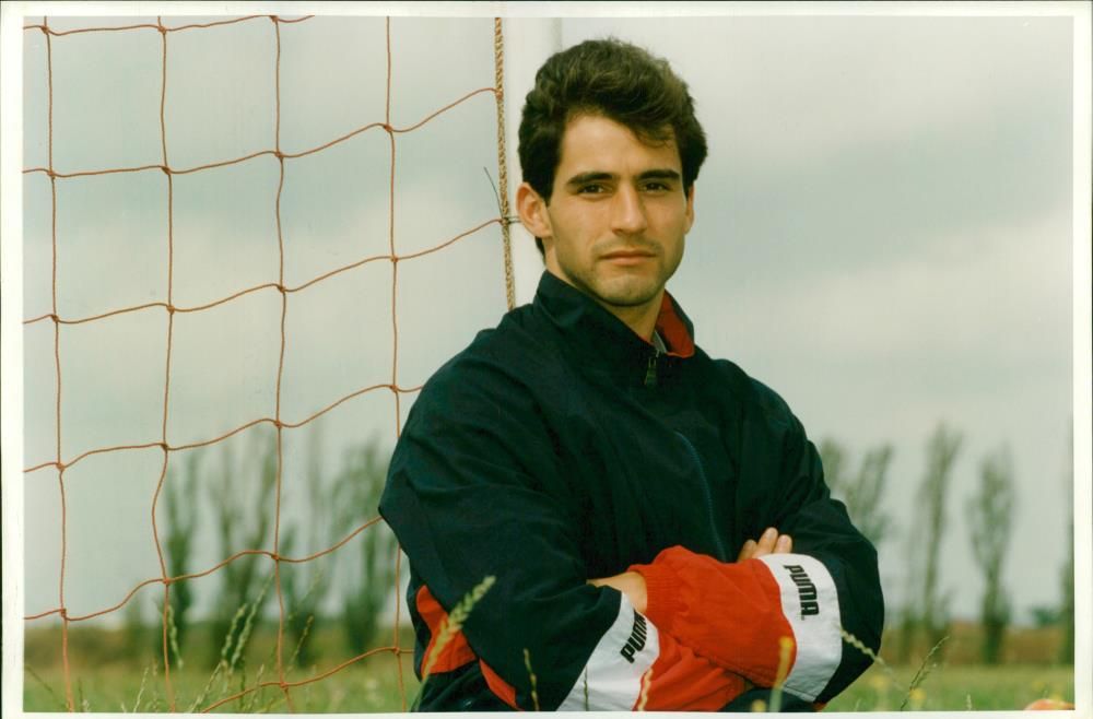 Gavin Peacock: - Vintage Photograph