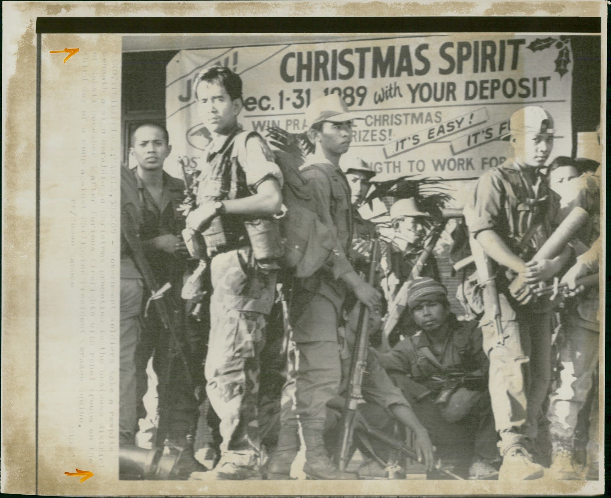 Philippines, Coup Dec 1989. - Vintage Photograph