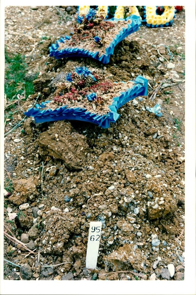 Greenford Park Cemetery. - Vintage Photograph
