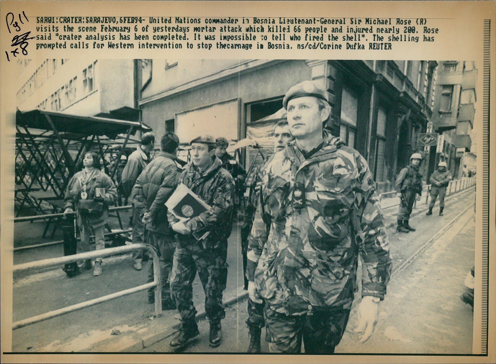 Lt. Gen. Sir. Michael Rose. - Vintage Photograph