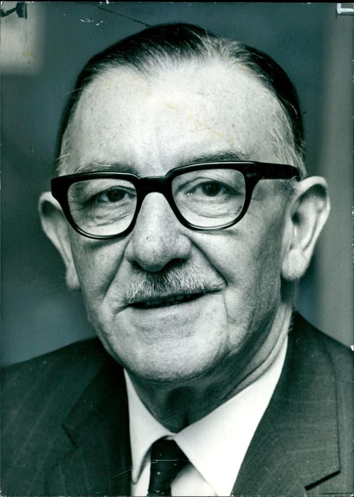 Sir. Gerald Thorley. - Vintage Photograph