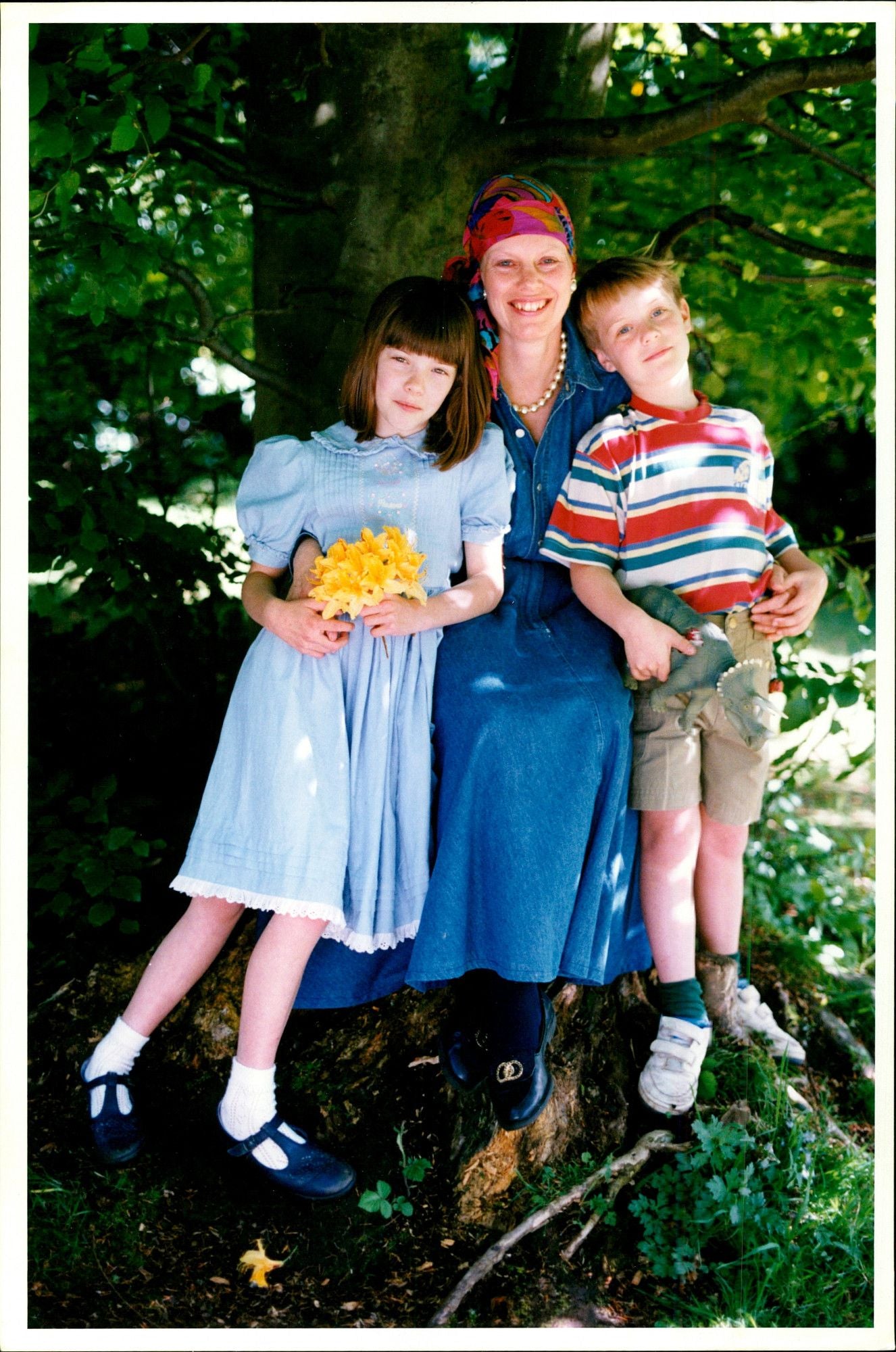 Mrs. Jane Gilbert, breast cancer victim with her daughter Sarah and To