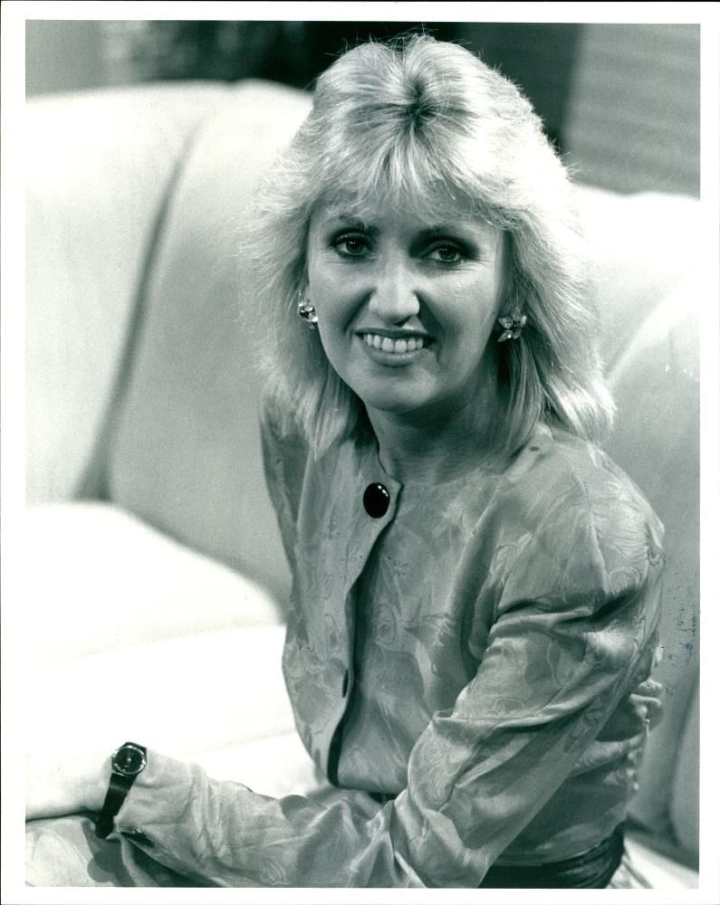 Jayne Irving. - Vintage Photograph