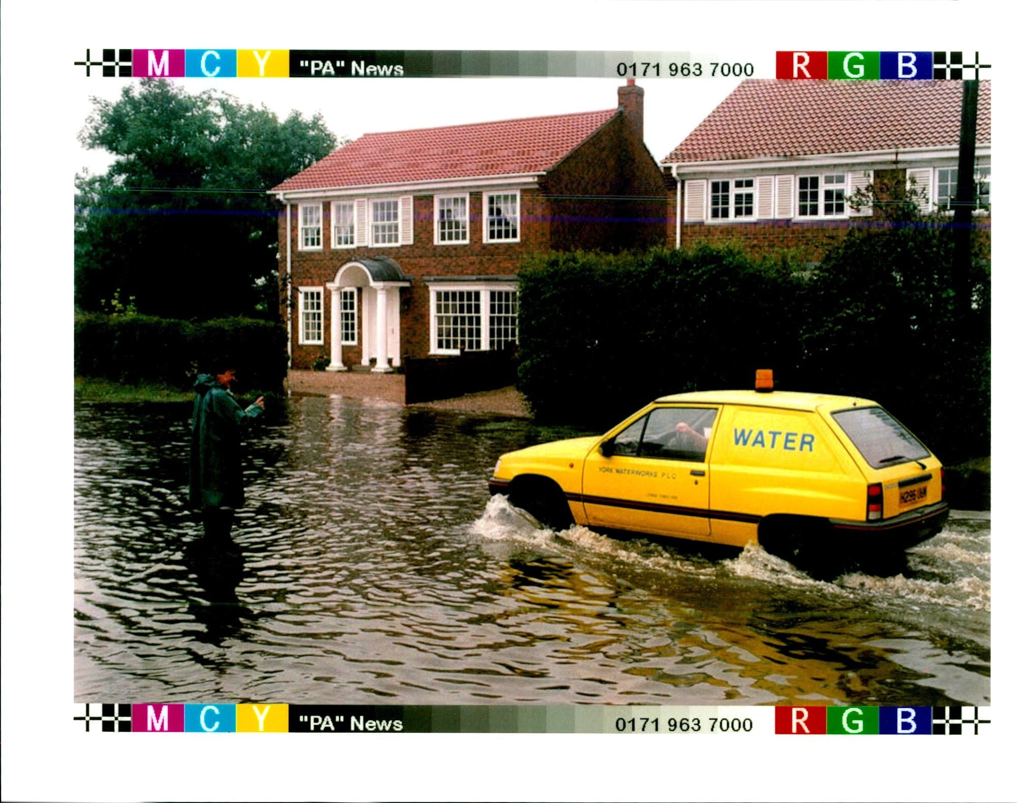 1995 APPLETON ROEBUCK NEAR YORK HAD CALL THE WATER JOHN GILES WRITER
