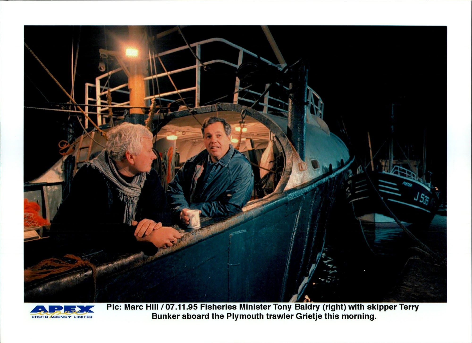 1995 FISHERMAN TONY BALDRY AND SKIPPER TERRY BUNKER ABOARD THE PLYMO M