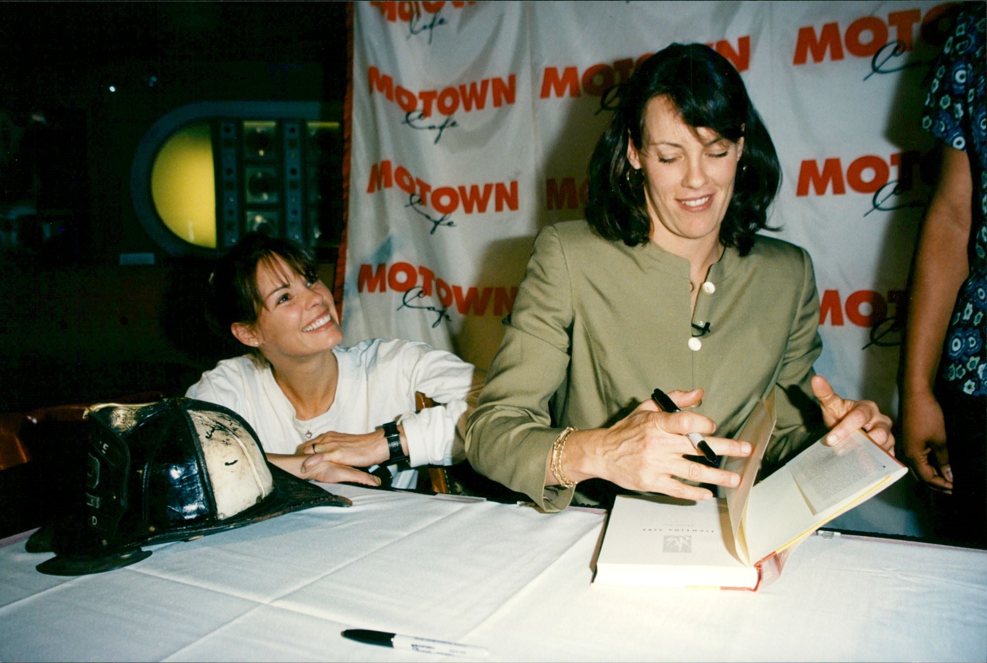 Alexandra Paul and Caroline Paul - Vintage Photograph