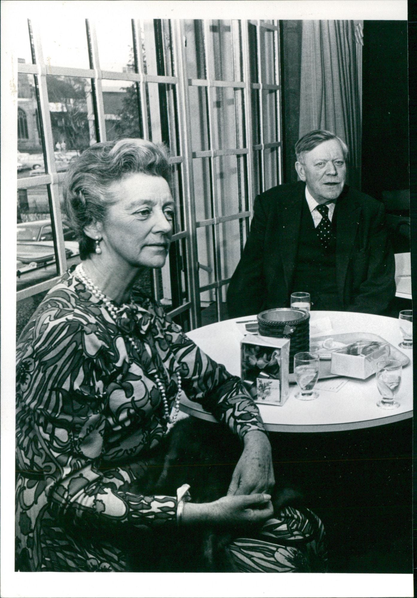 Sir Edmund Bacon & Family - Vintage Photograph