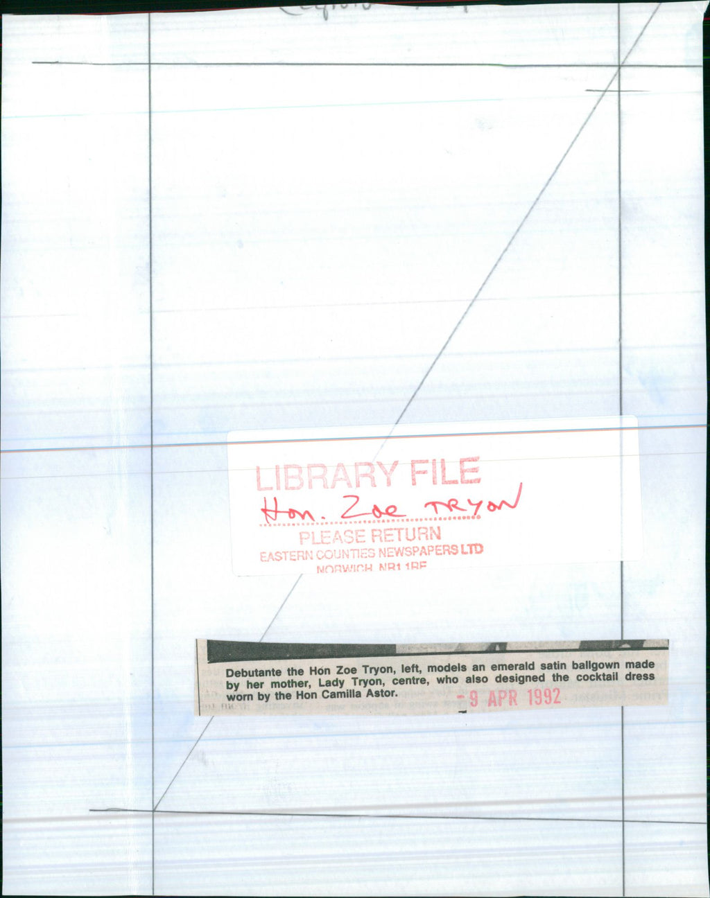 Zoe Tryon with her mother Lady Tryon and Hon. Camilla Astor. - Vintage