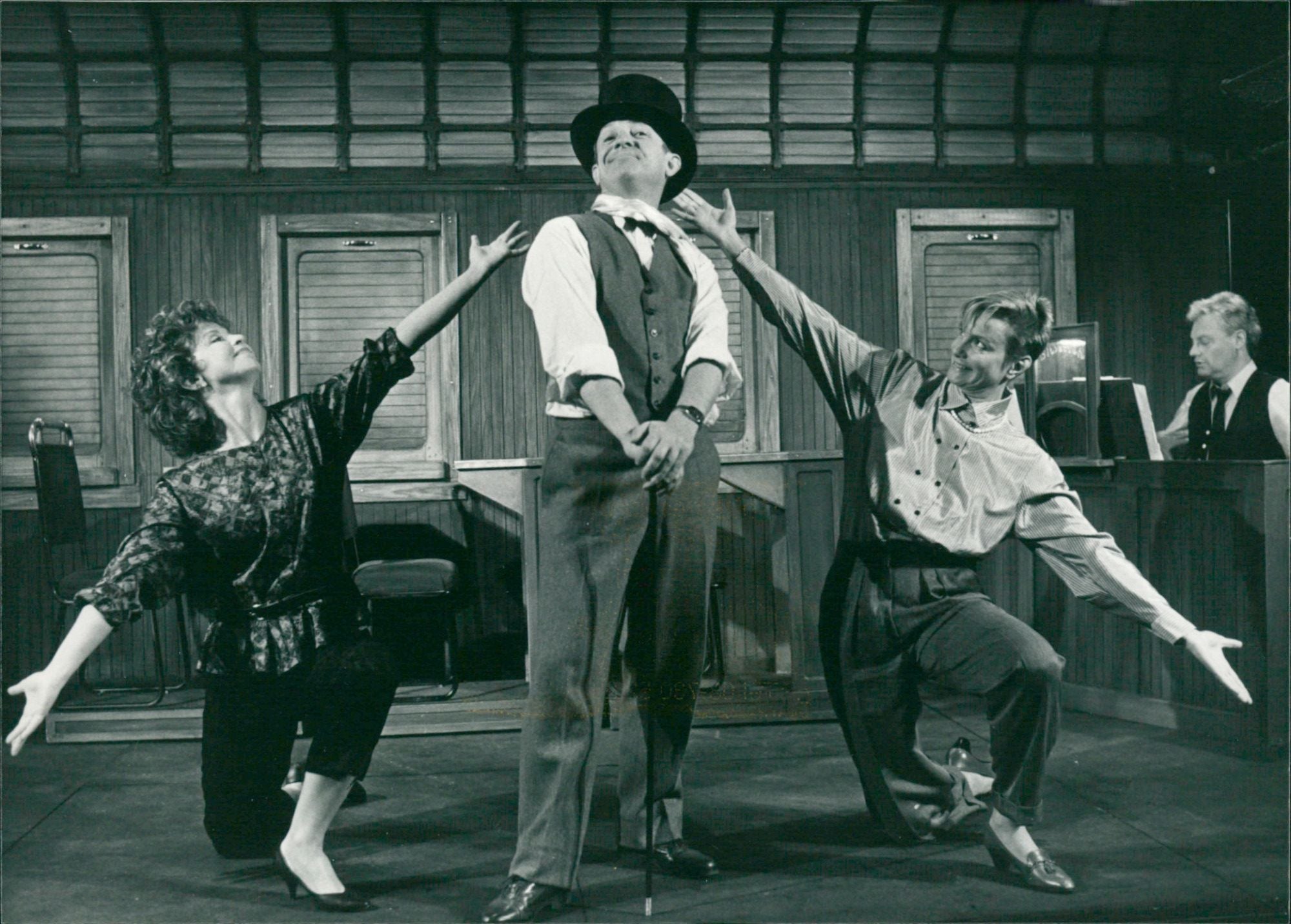 Theater Riksteatern, Eva Jansson, Âke Hellberg, Gun Almryd and Hans Gl