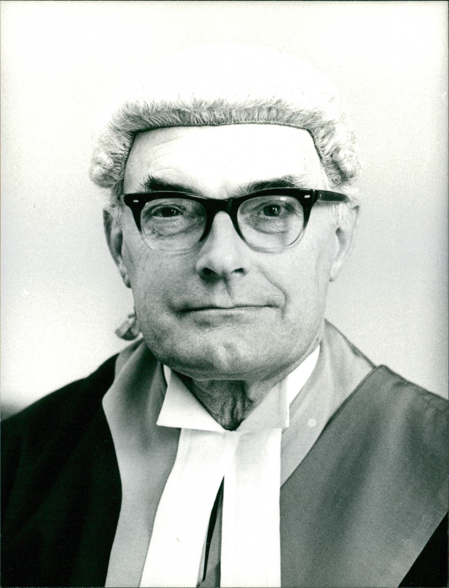 Harry Bennett's Instagram, Twitter & Facebook on IDCrawl