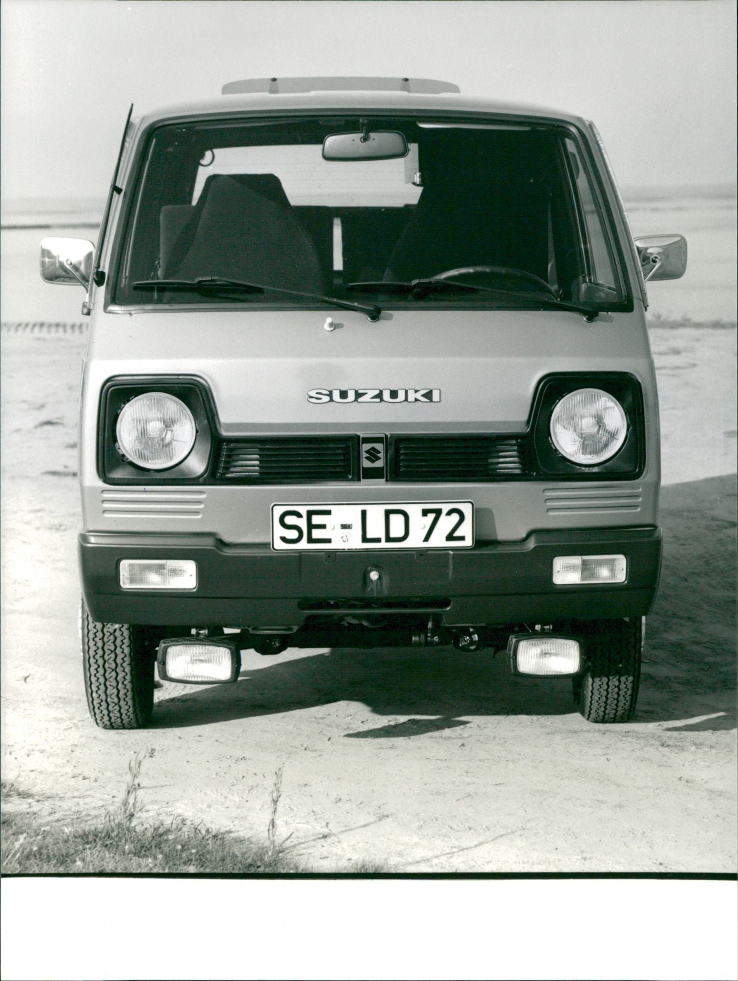 Suzuki Super Carry Rascal 1981 - Vintage Photograph