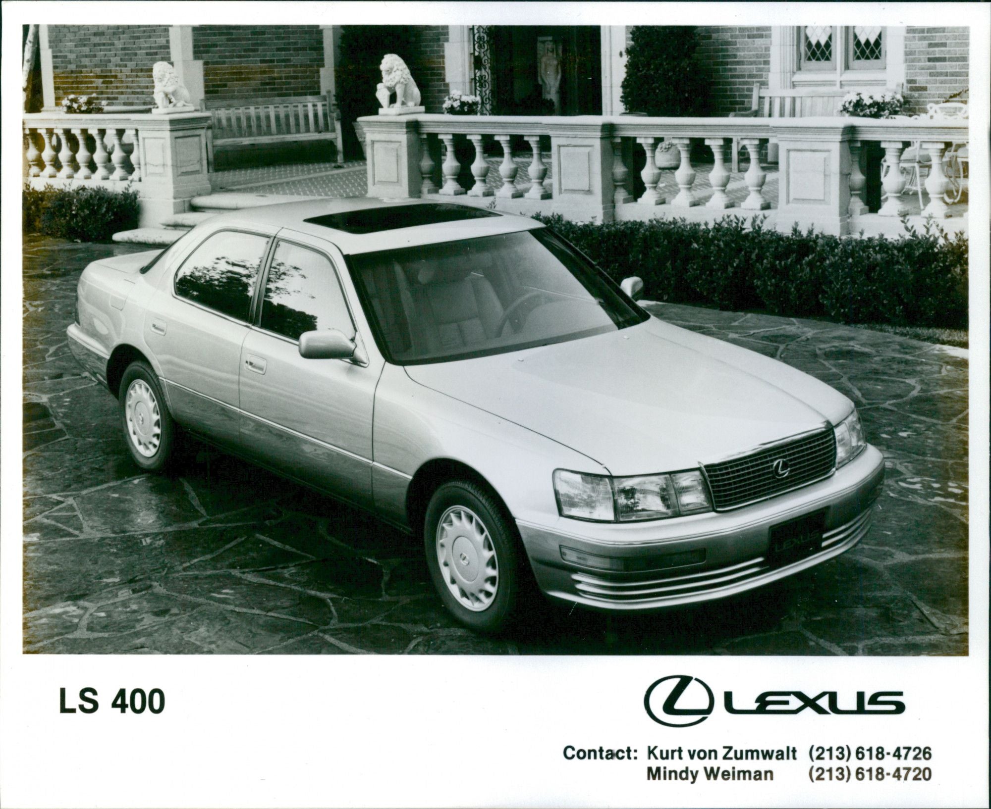 Lexus LS 400 - Vintage Photograph