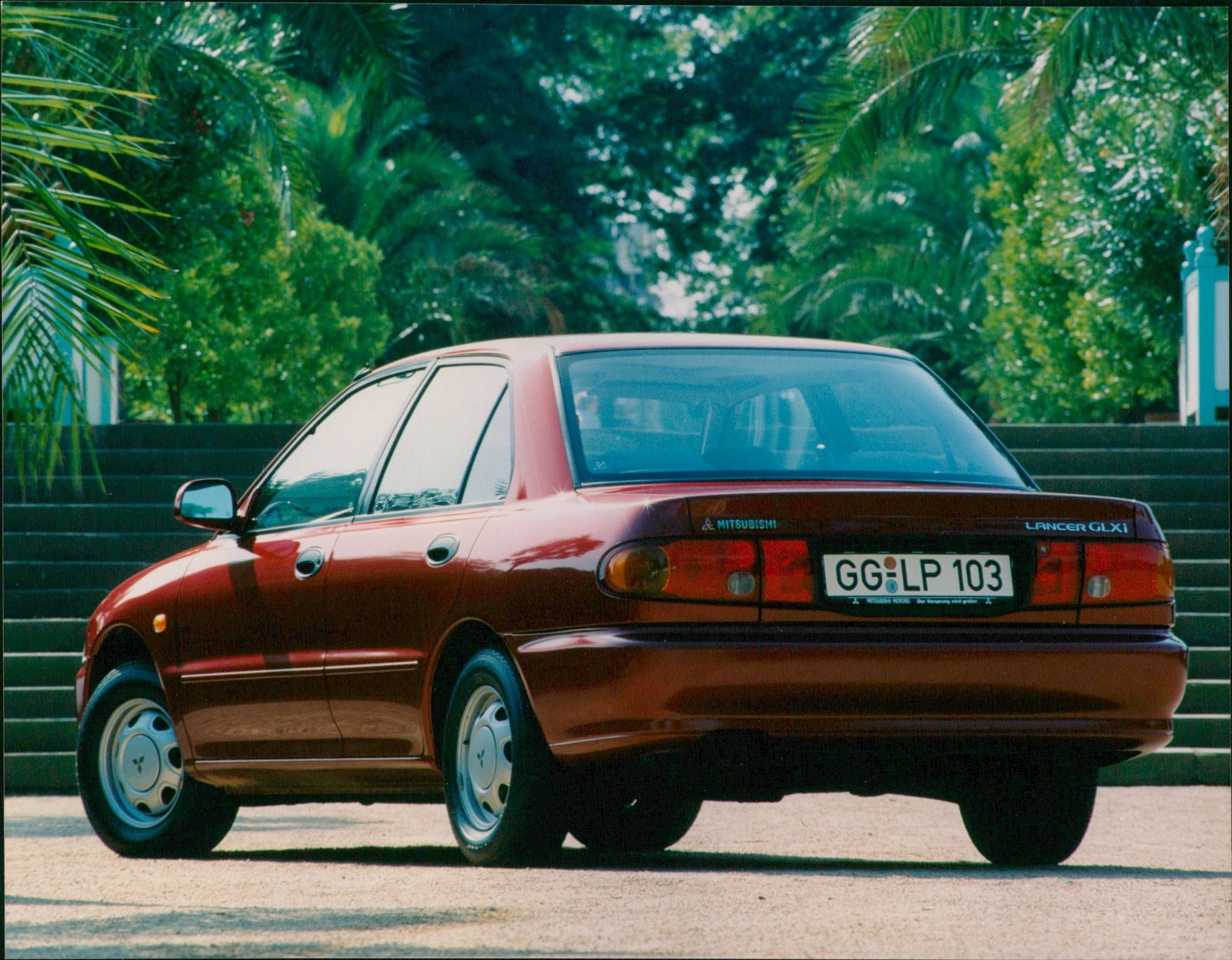 Mitsubishi Lancer GLXi - Vintage Photograph