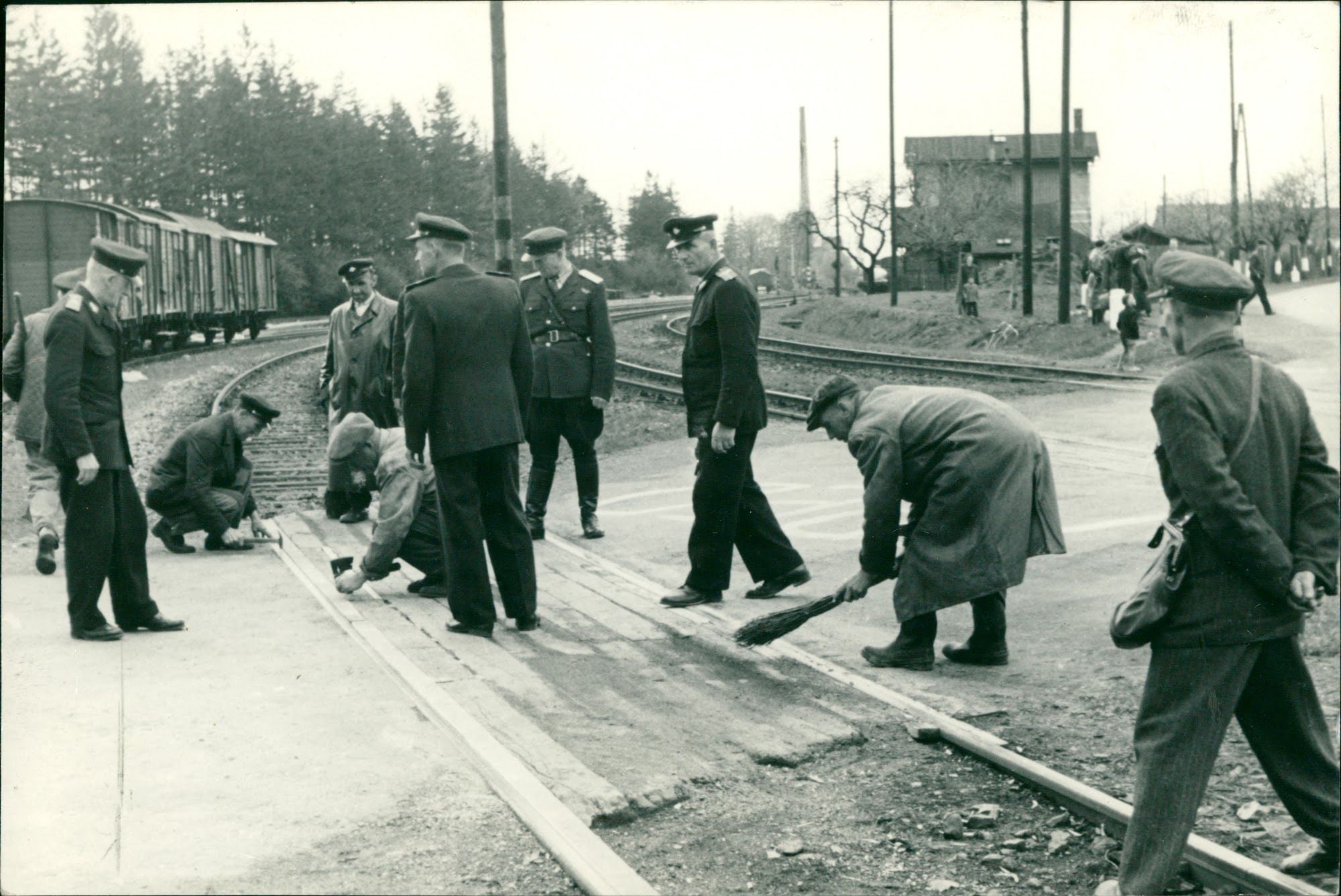 Long-distance bike ride PBW 1955 - Vintage Photograph