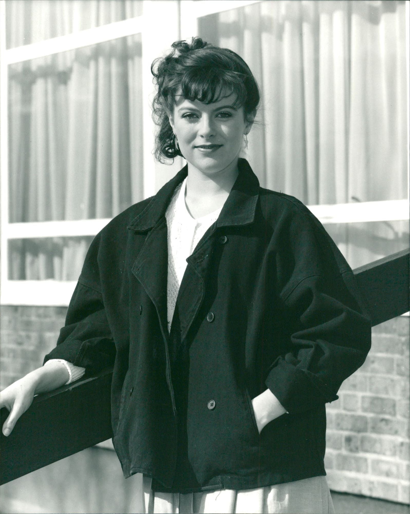 1985 - WARING AMANDA ACTRESS FOR UNHAPPY FAMILY ROLE BLAKELEY COLIN LA