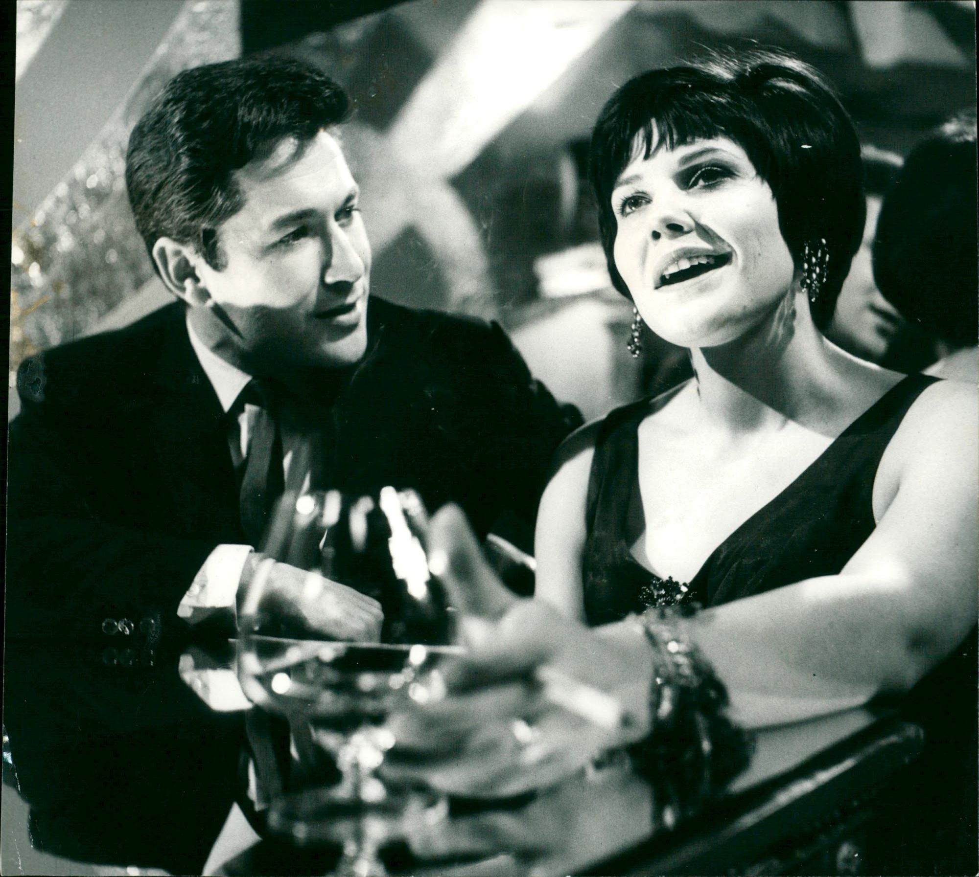 MORTIMER CAROLINE ACTRESS - AND KERRY JAMES - Vintage Photograph