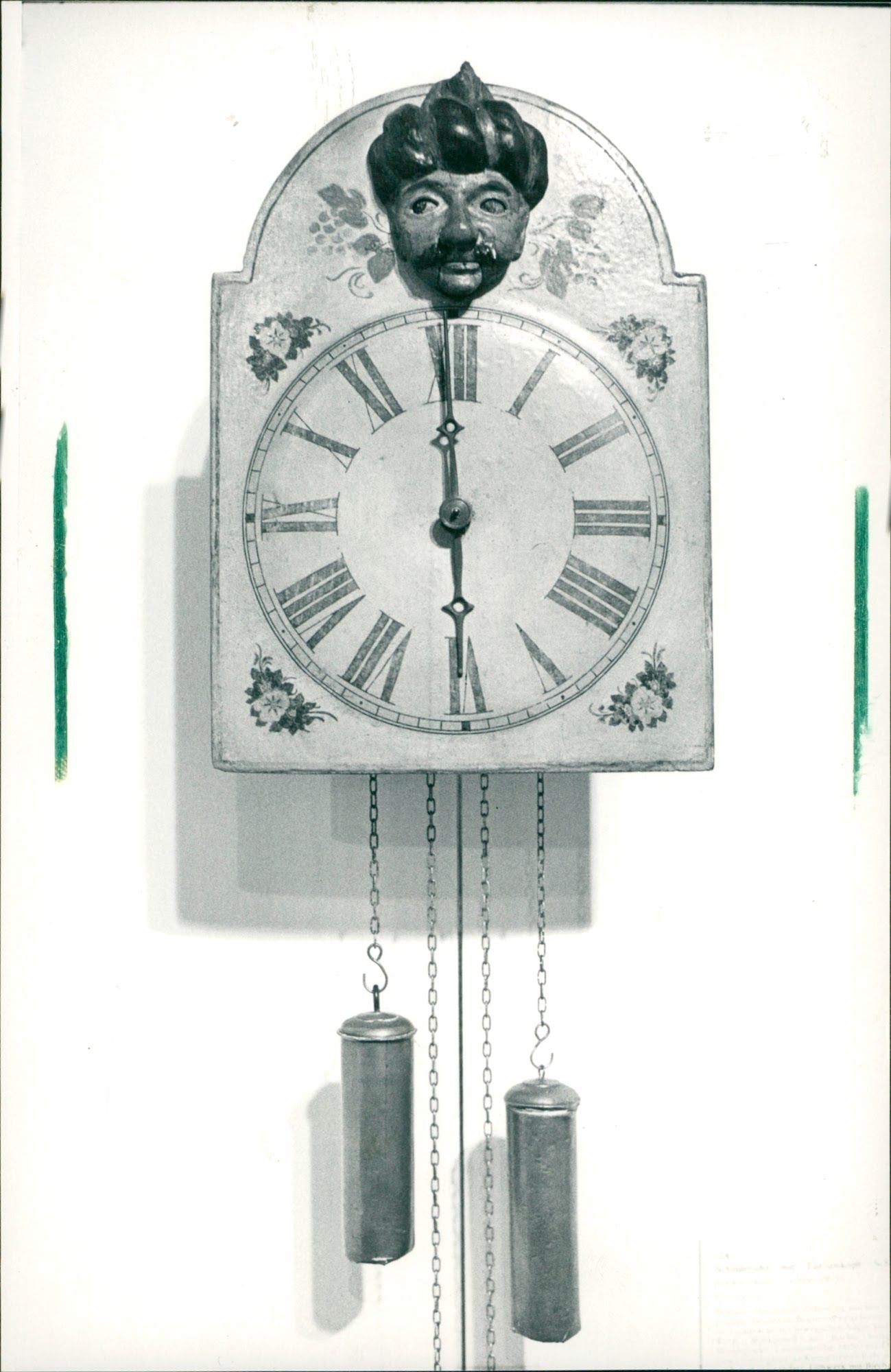 1989 CLOCKS SIGNAGE CLOCK TURK HEAD SNAPPER BLACK FOREST - Vintage Pho