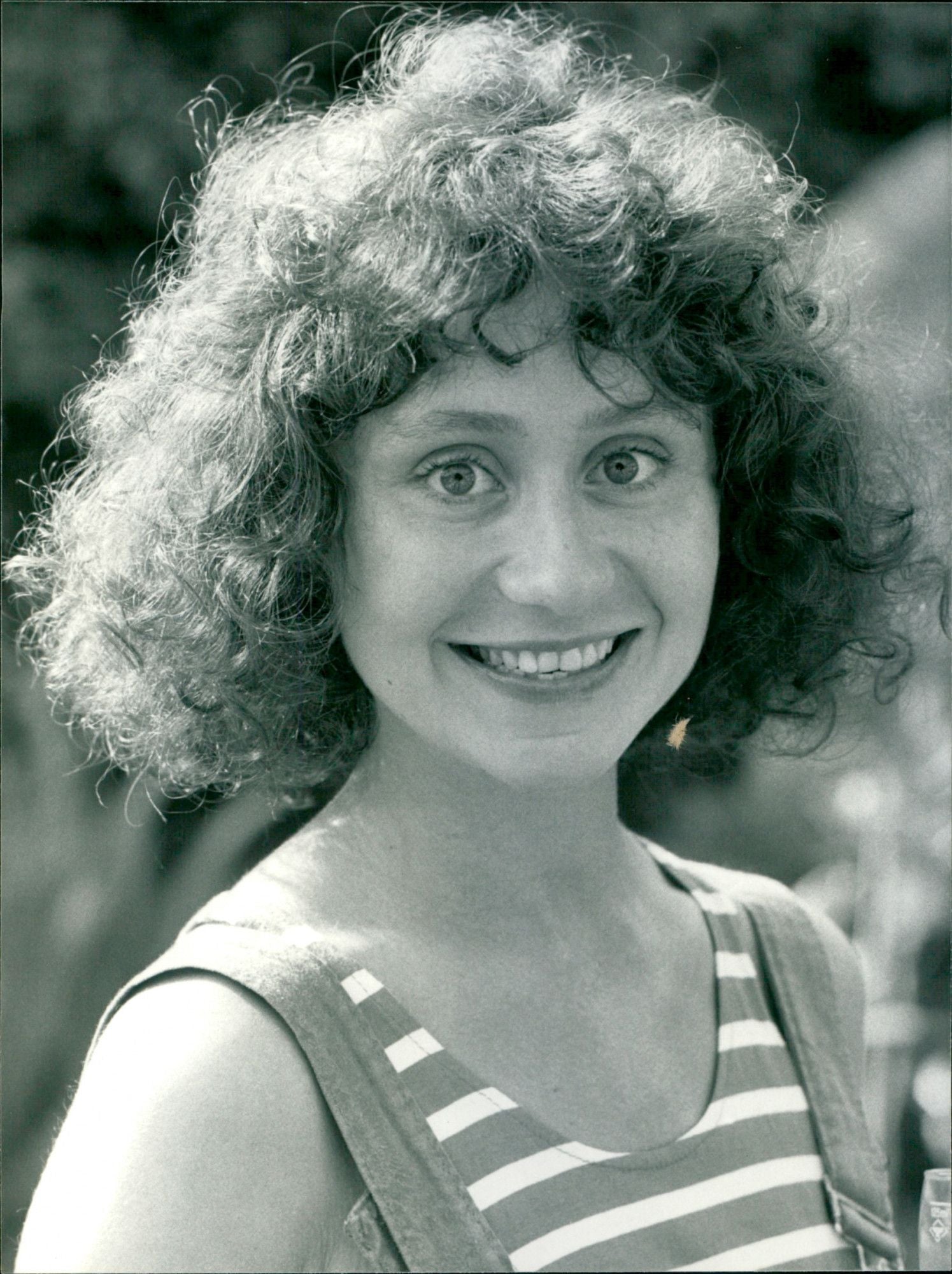 Radio actress Alison Dowling poses on July 24th 1985. - Vintage Photog