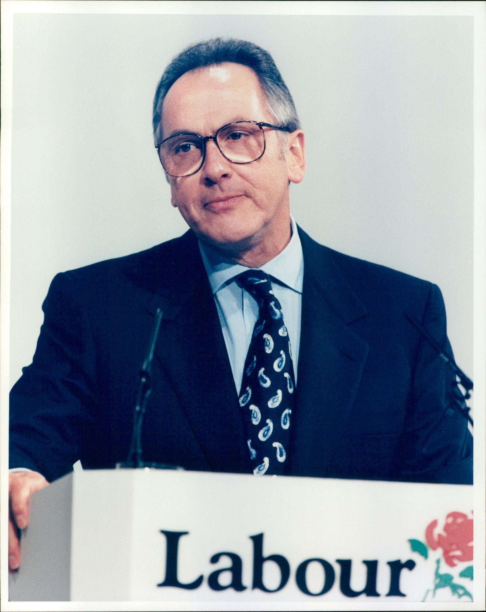 Labour MP Jack Cunningham poses for a photograph. - Vintage Photograph