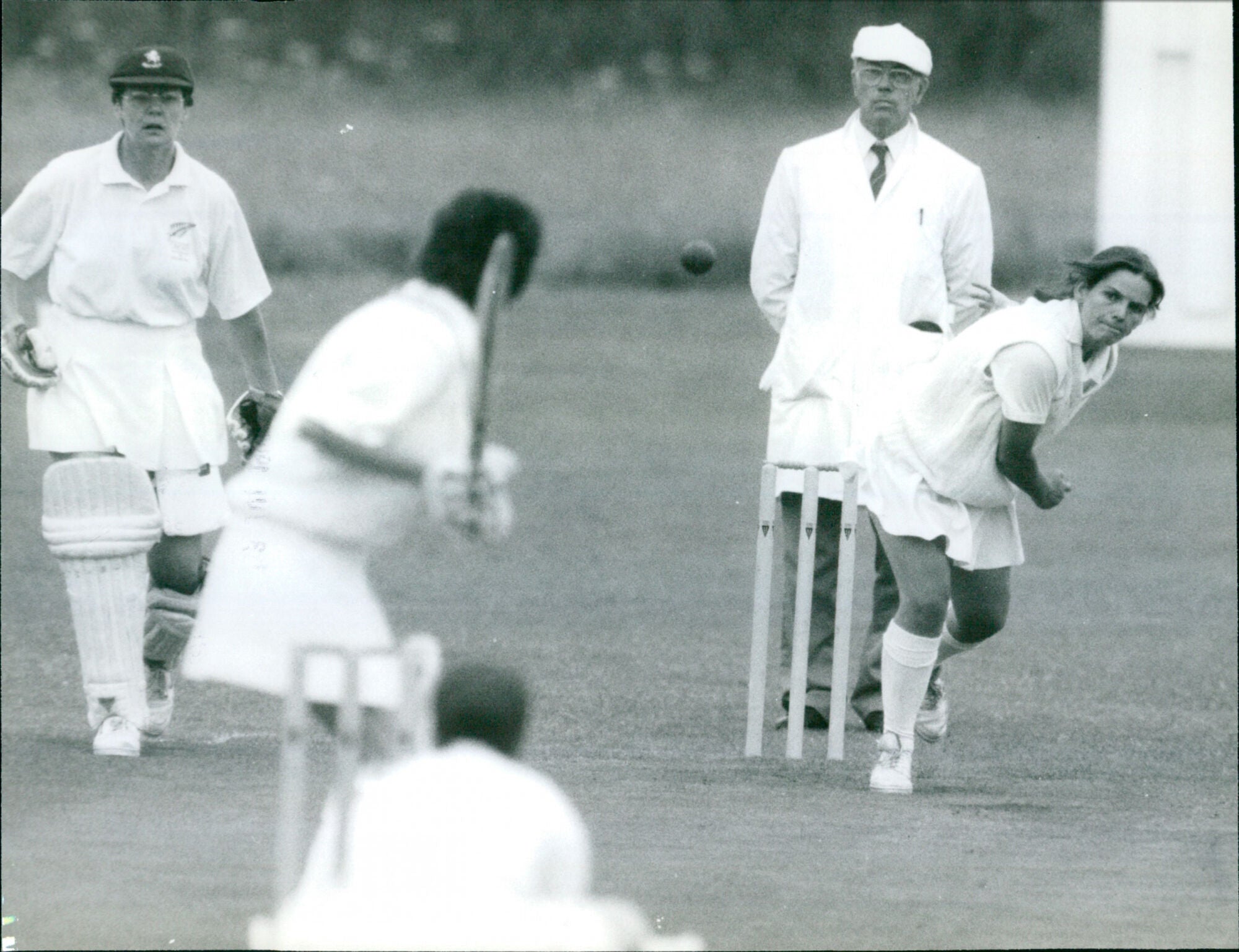 Alex Cram of Thames Valley Cuca bowling to Ann Stewart of Kent during