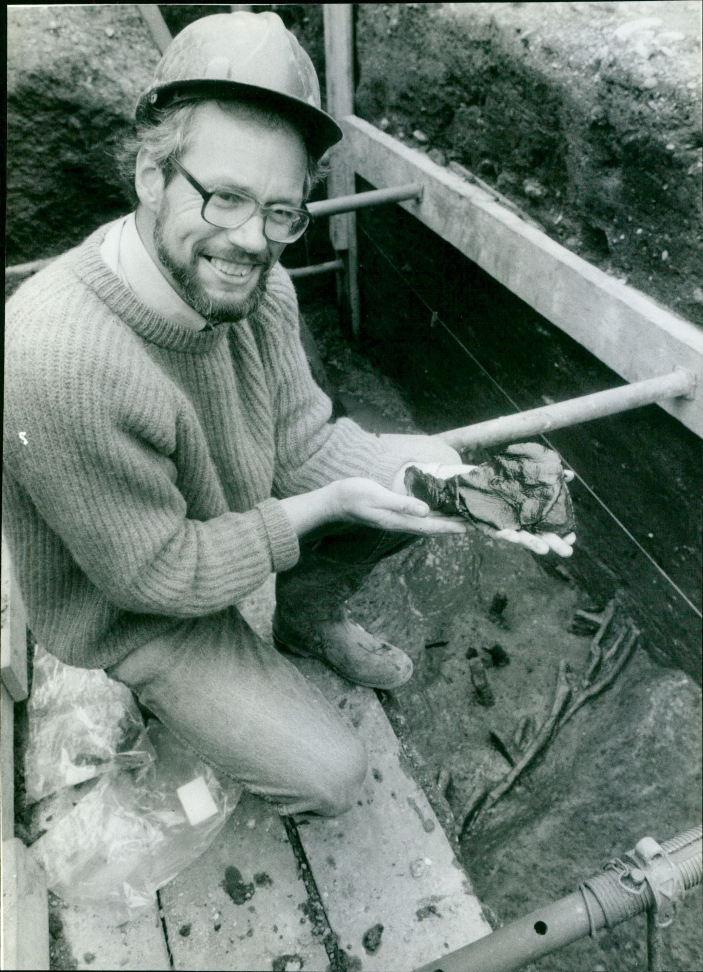 Senior field officer Mr Brian Durham of the Oxford Archaeological Unit
