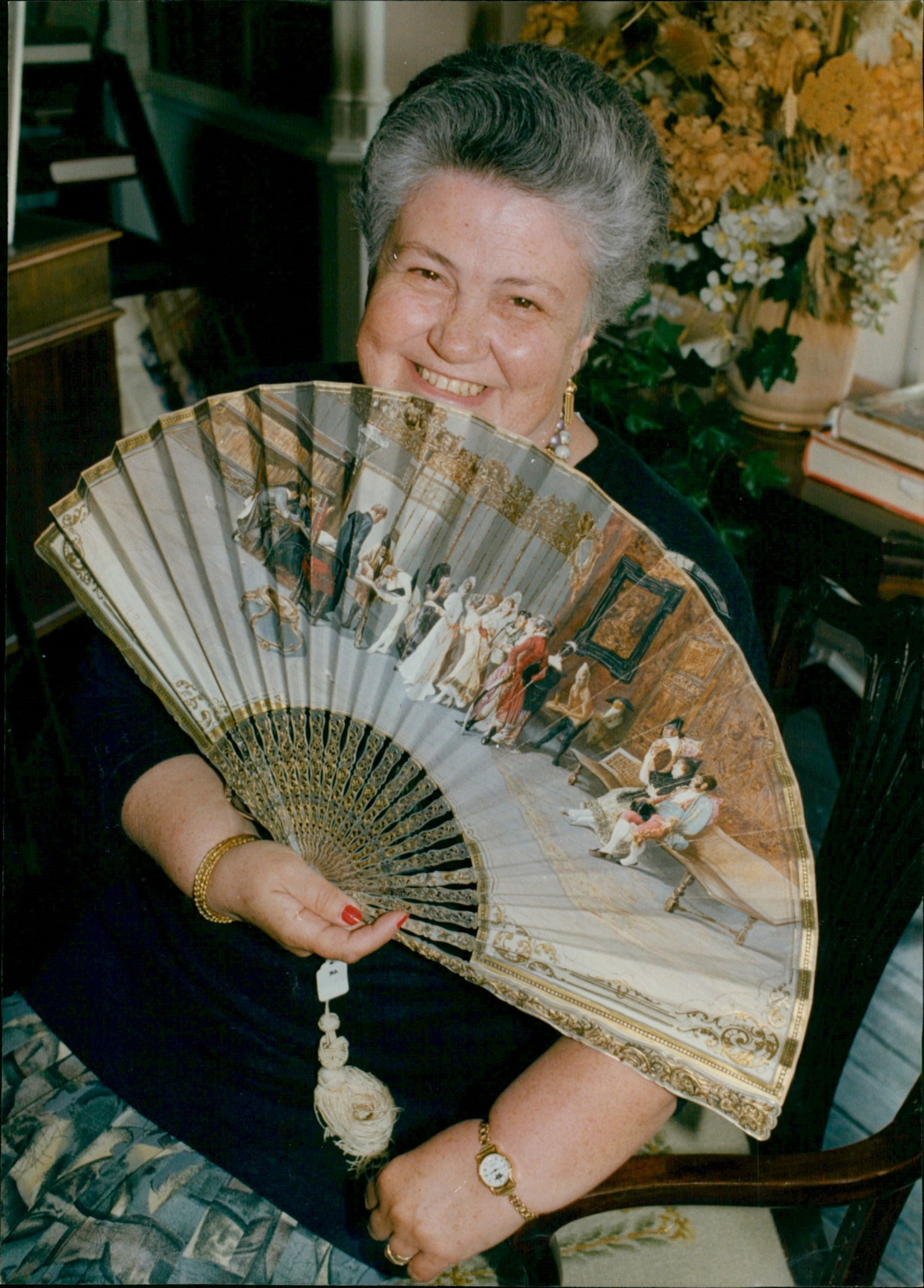 History of fans - Vintage Photograph