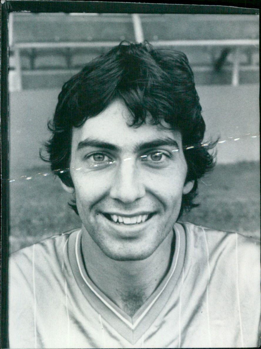 The Chelsea FC team celebrates their victory at the 85 Fleet Street Cu