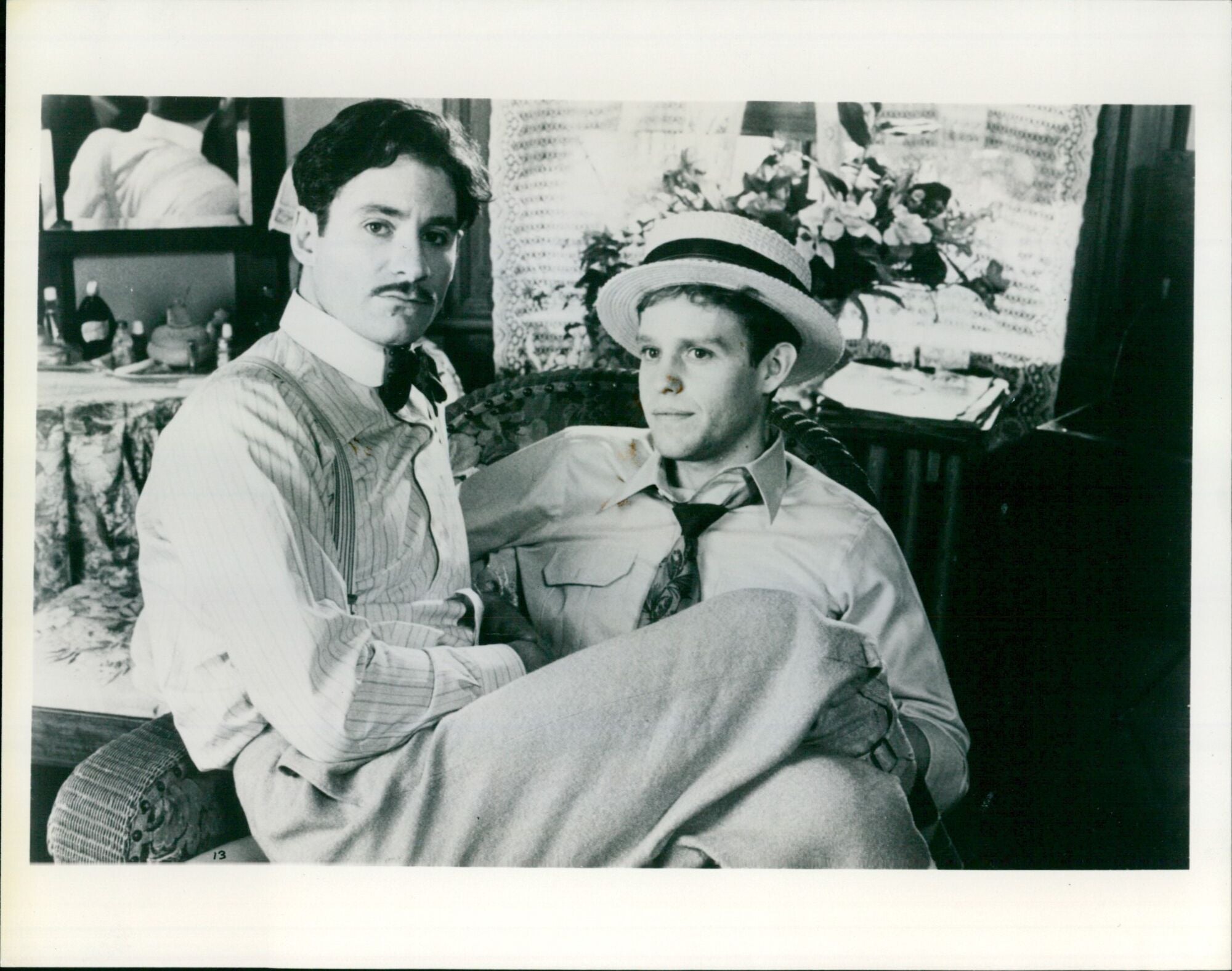 Nathan (Kevin Kline) and Stingo (Peter MacNicol) dress up for a day at