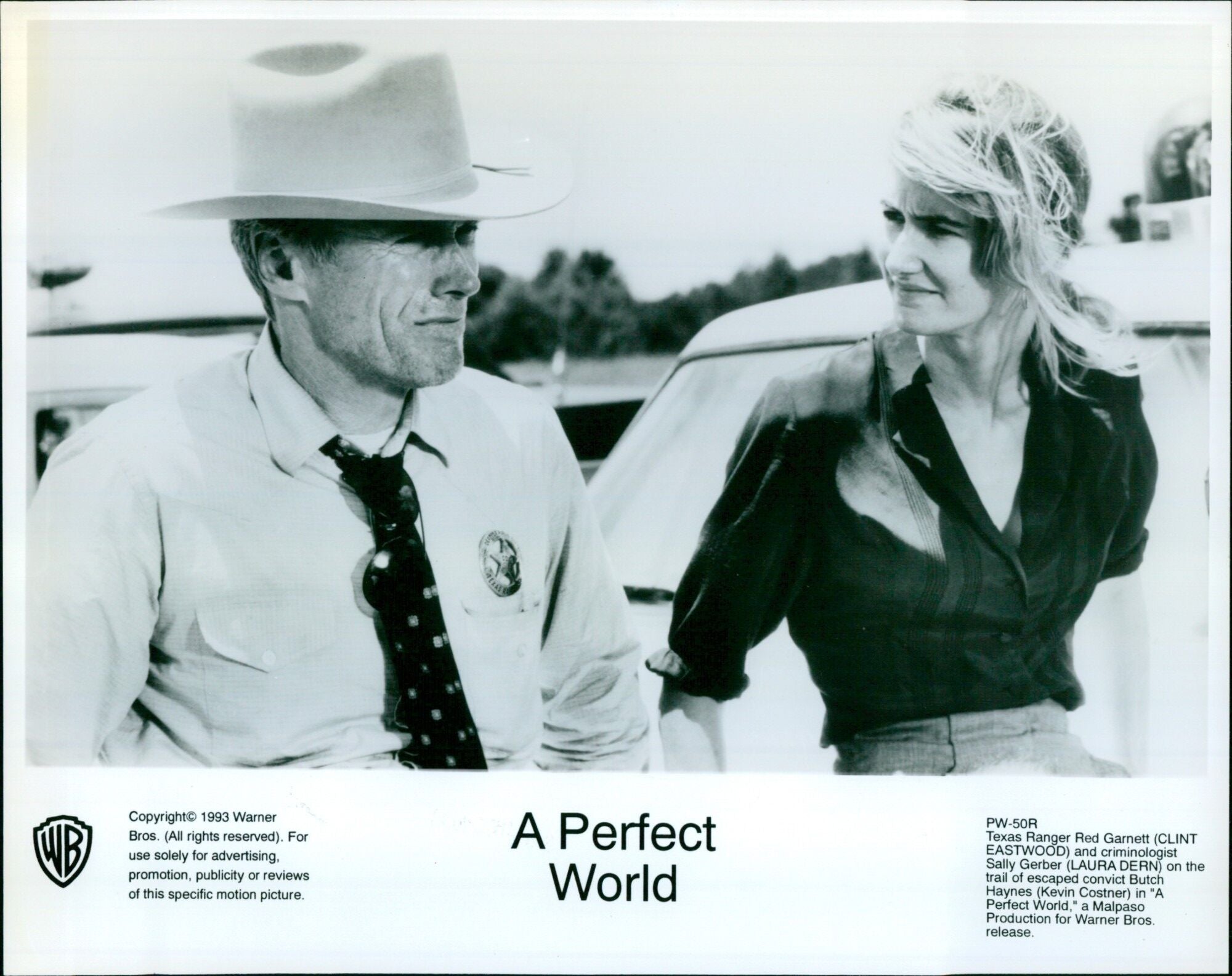 Texas Ranger Red Garnett (Clint Eastwood) and criminologist Sally Gerb