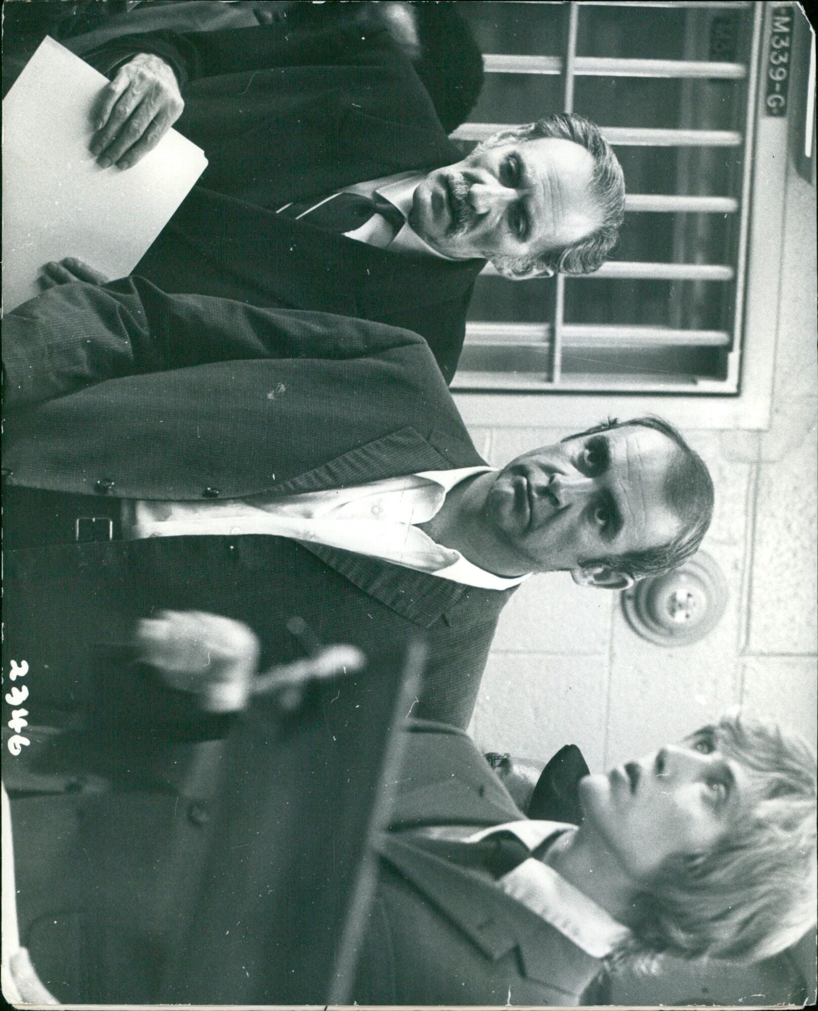 Actors Sean Connery, Dyan Cannon, Martin Balsam, and Alan King pose fo