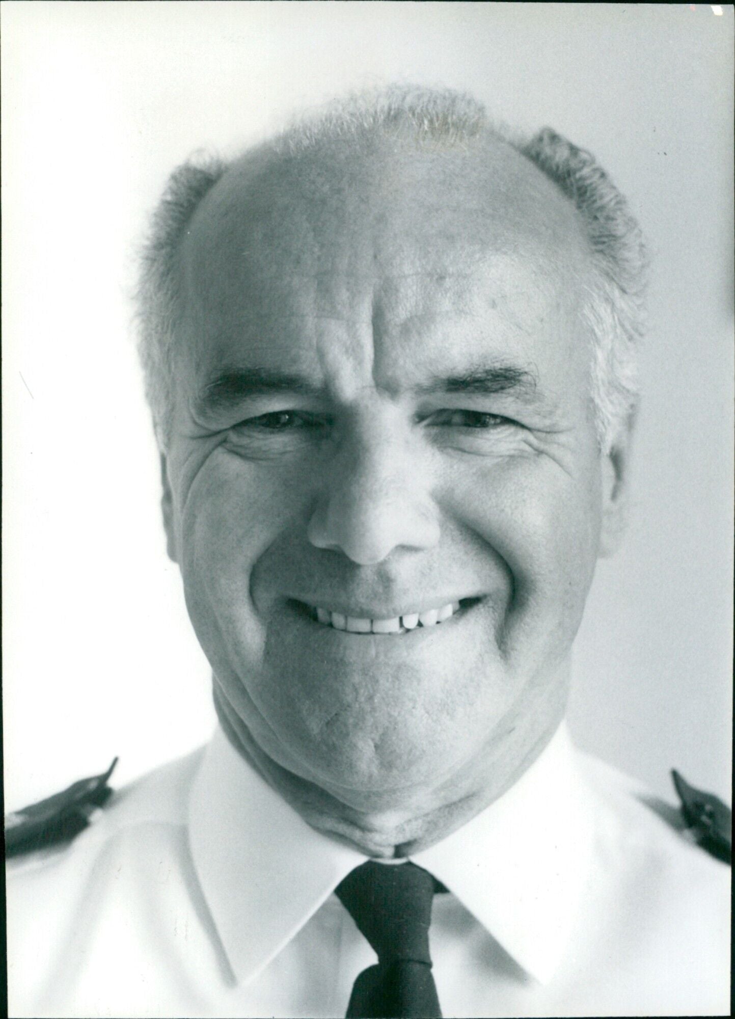 Chief Inspector Alf Smith retires from the Witney police force after 2