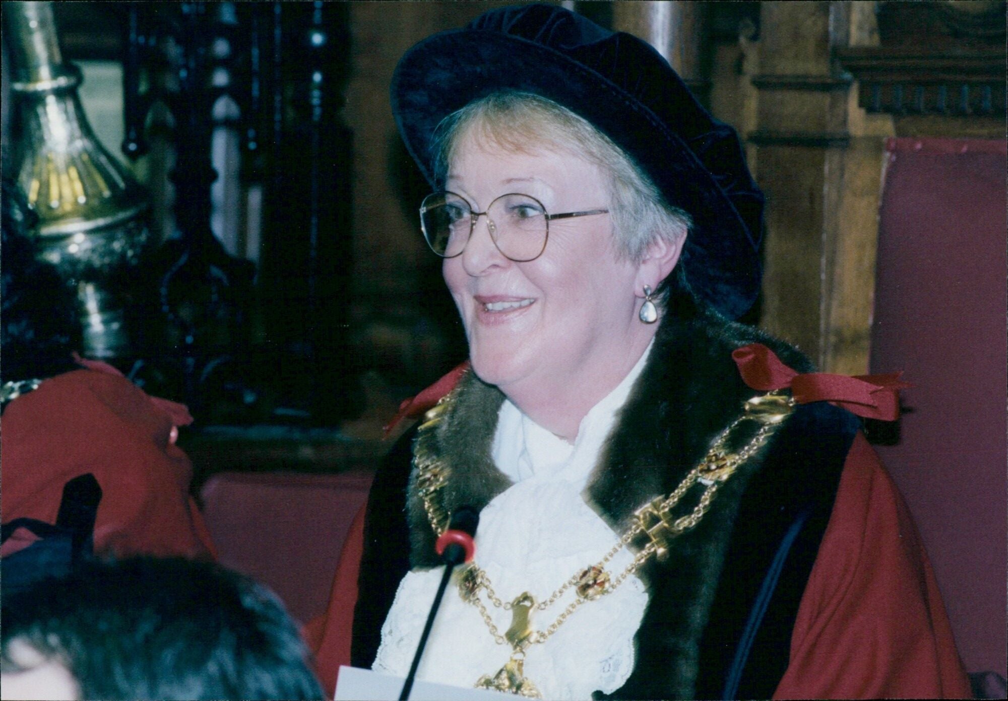 Gill Saunders is sworn in as the new Lord Mayor of Oxford. - Vintage P