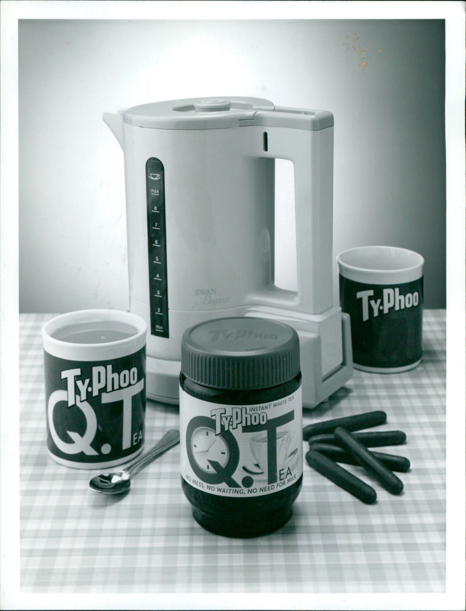 The Oxford Mail newspaper features a Typhoo Instant White Tea advertis