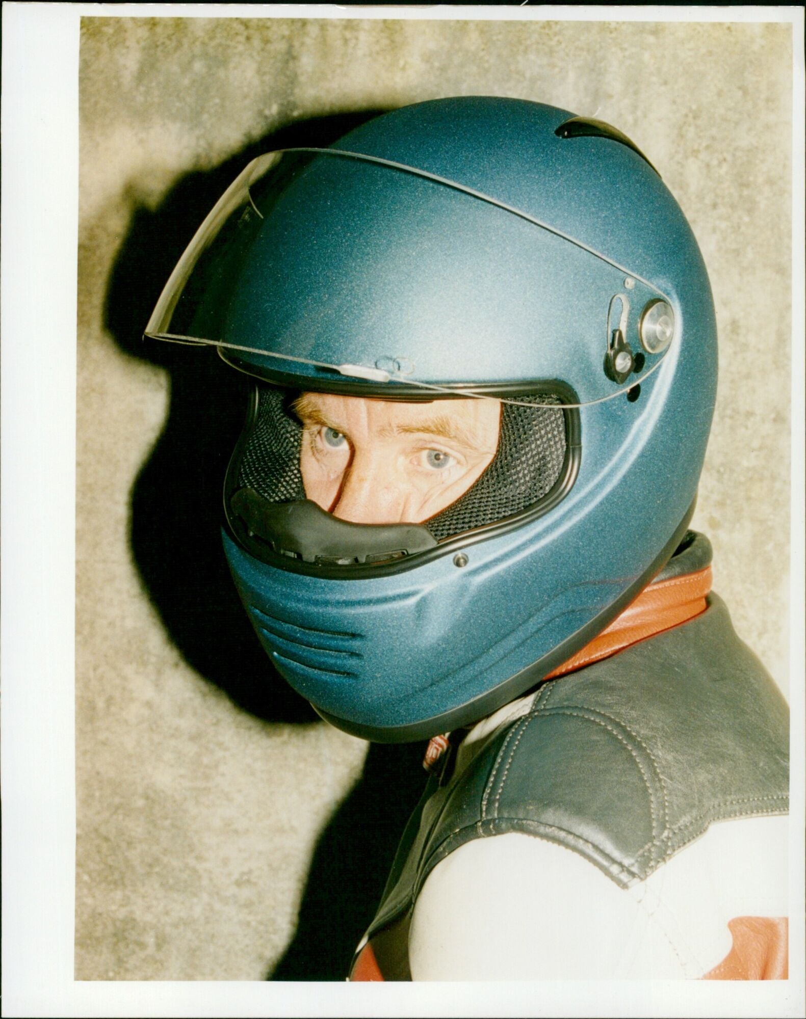 Craft Raptor helmet - Vintage Photograph