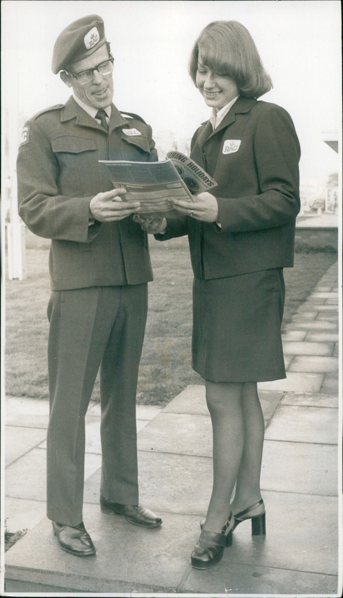 The Oxford Times introduces new uniforms for the RAC. - Vintage Photog