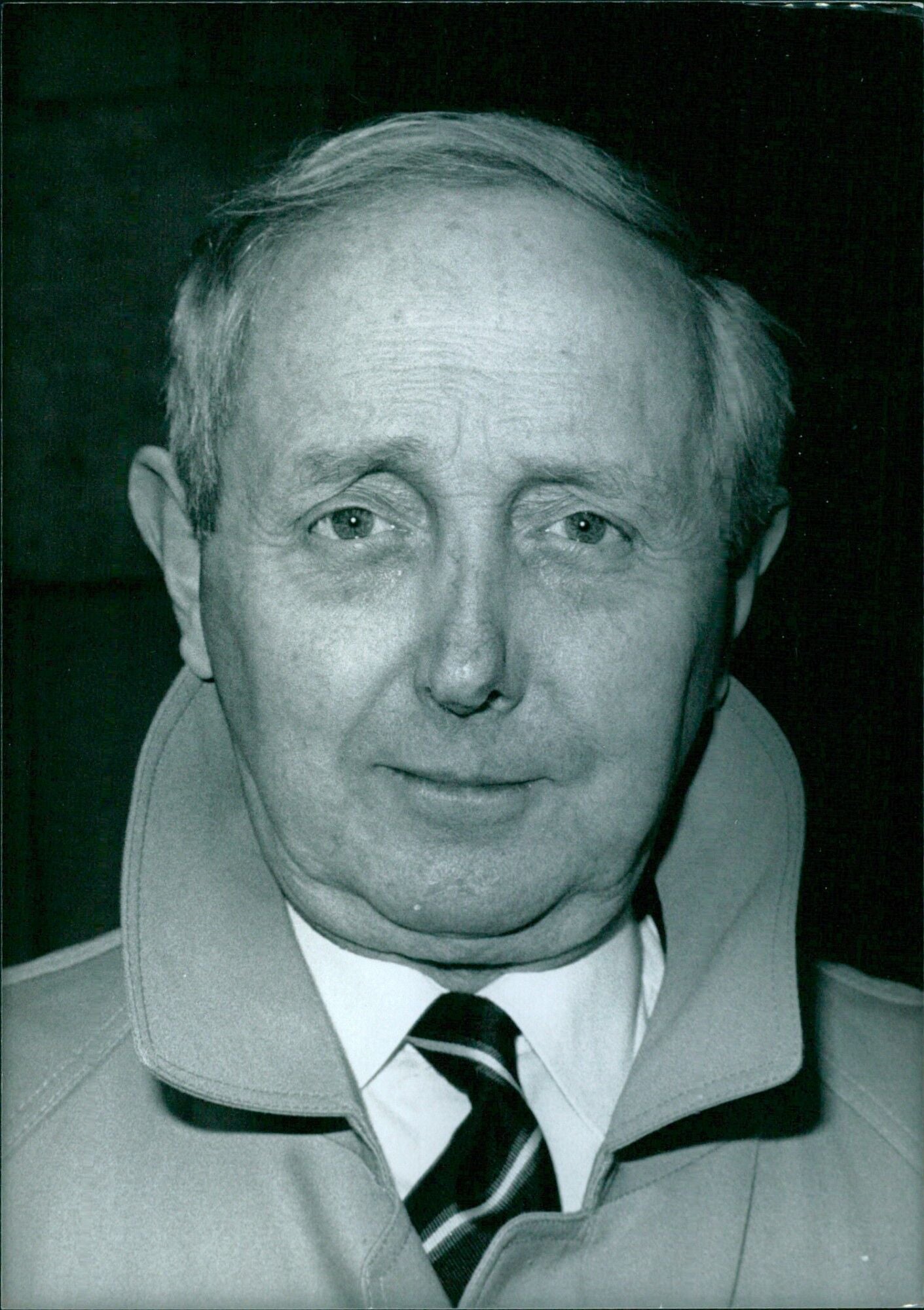 British character actor Keith Smith is pictured in an iconic scene fro