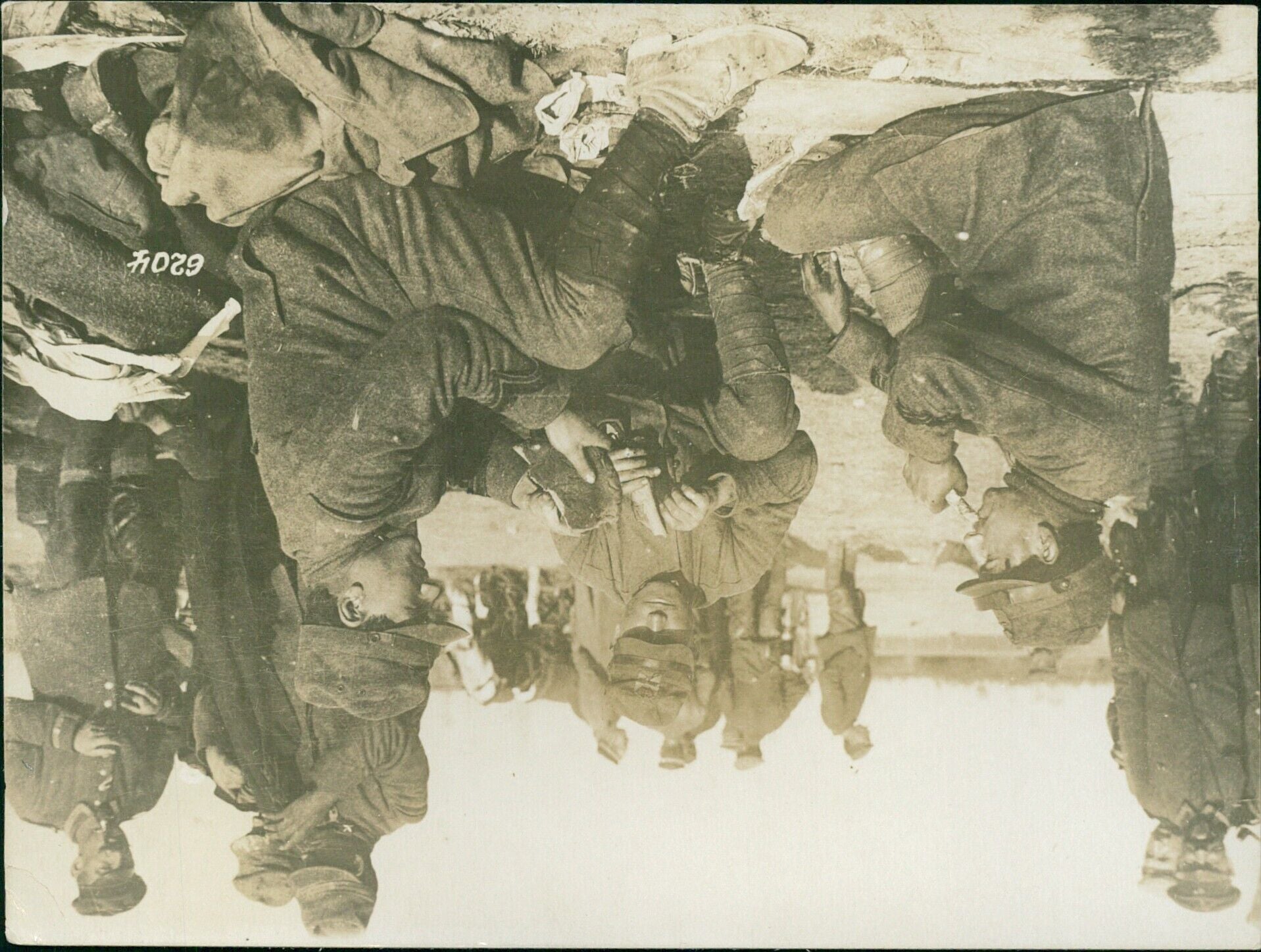 Italian soldiers from the Piave-Front are shown performing guard duty