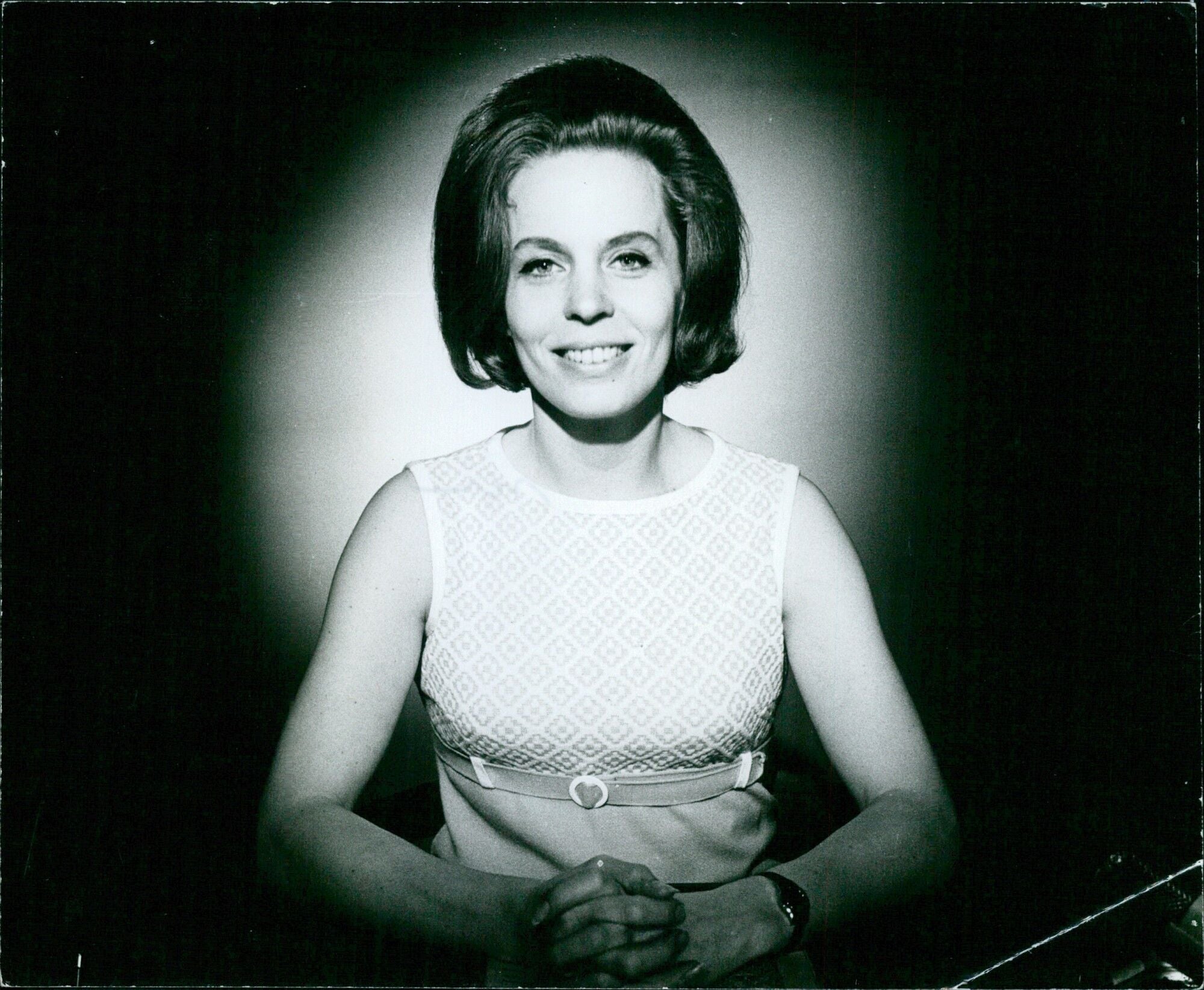 On May 10, 1968, Swedish model Alicia Lundberg poses in a blue dress f