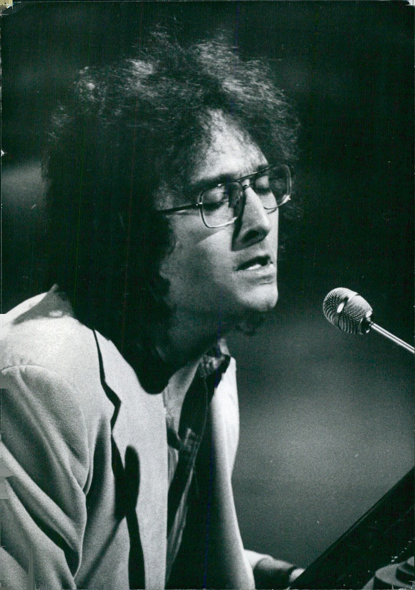 American singer-songwriter Randy Neuman posing in 1972. - Vintage Phot