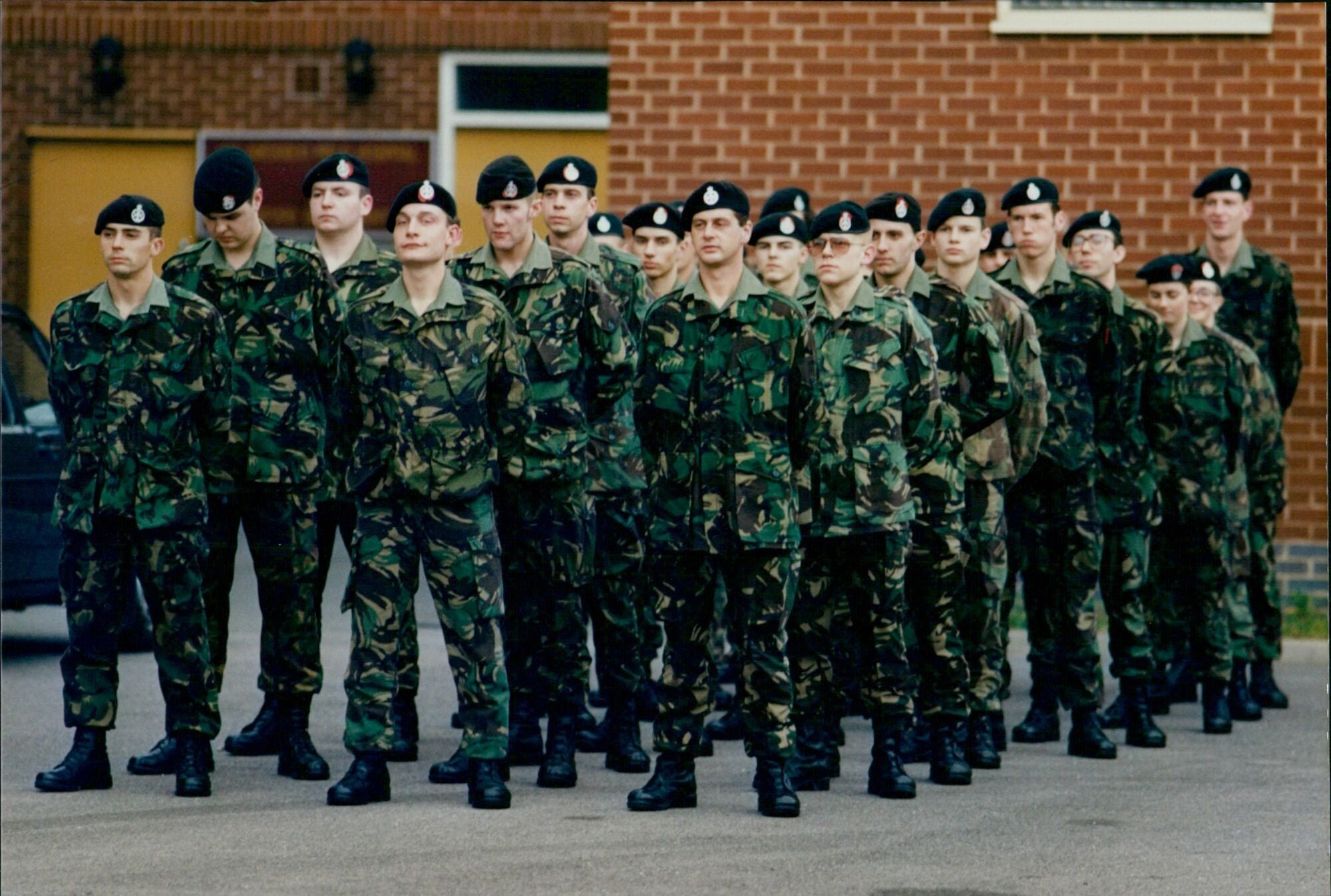 Military personnel from the Oxfordshire-based Slade Parr regiment cond